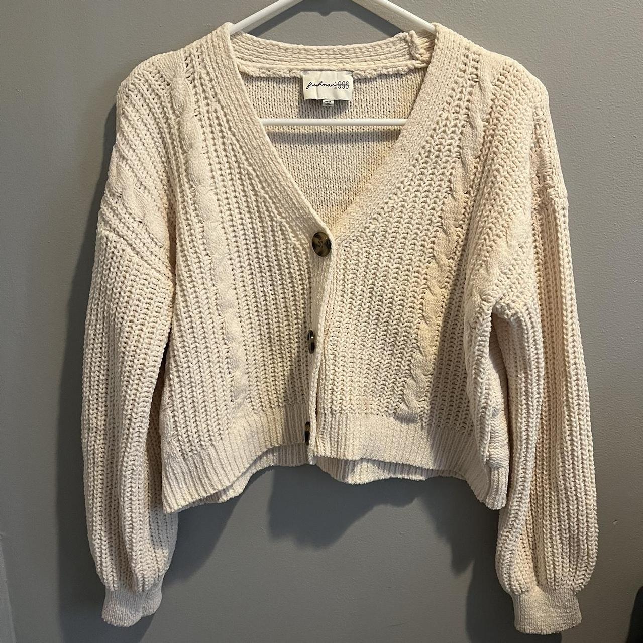 cream cardigan small #cardigan#creamcardigan - Depop