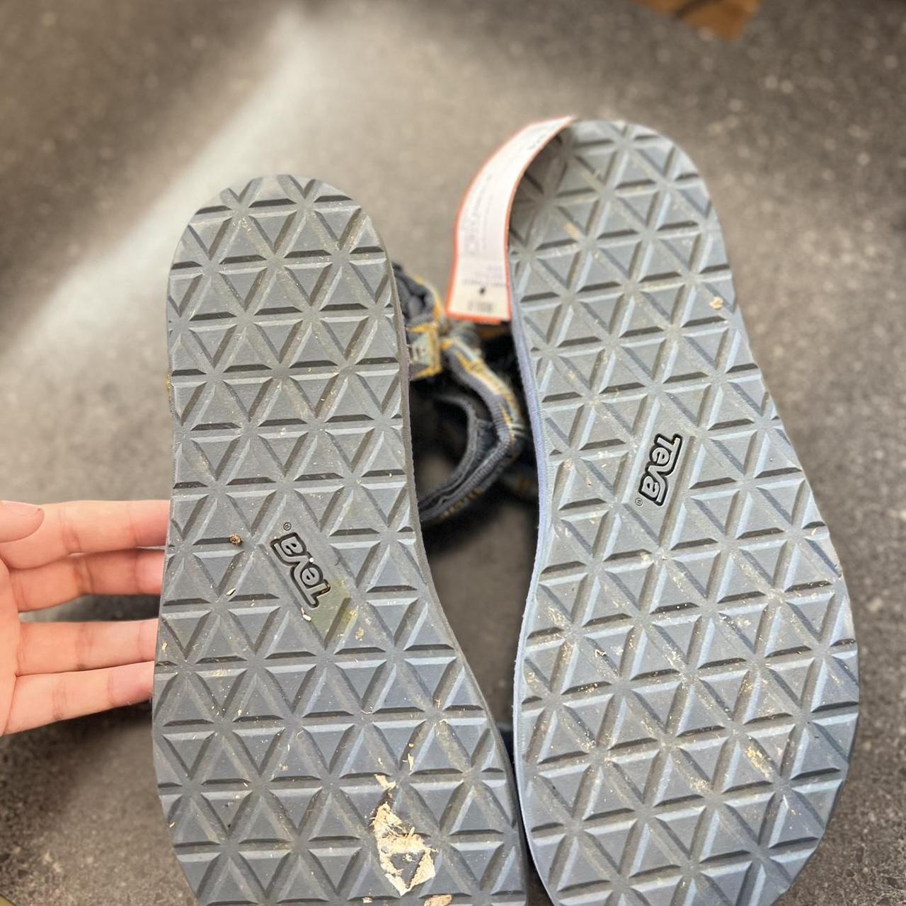 Blue flat form tevas - Depop