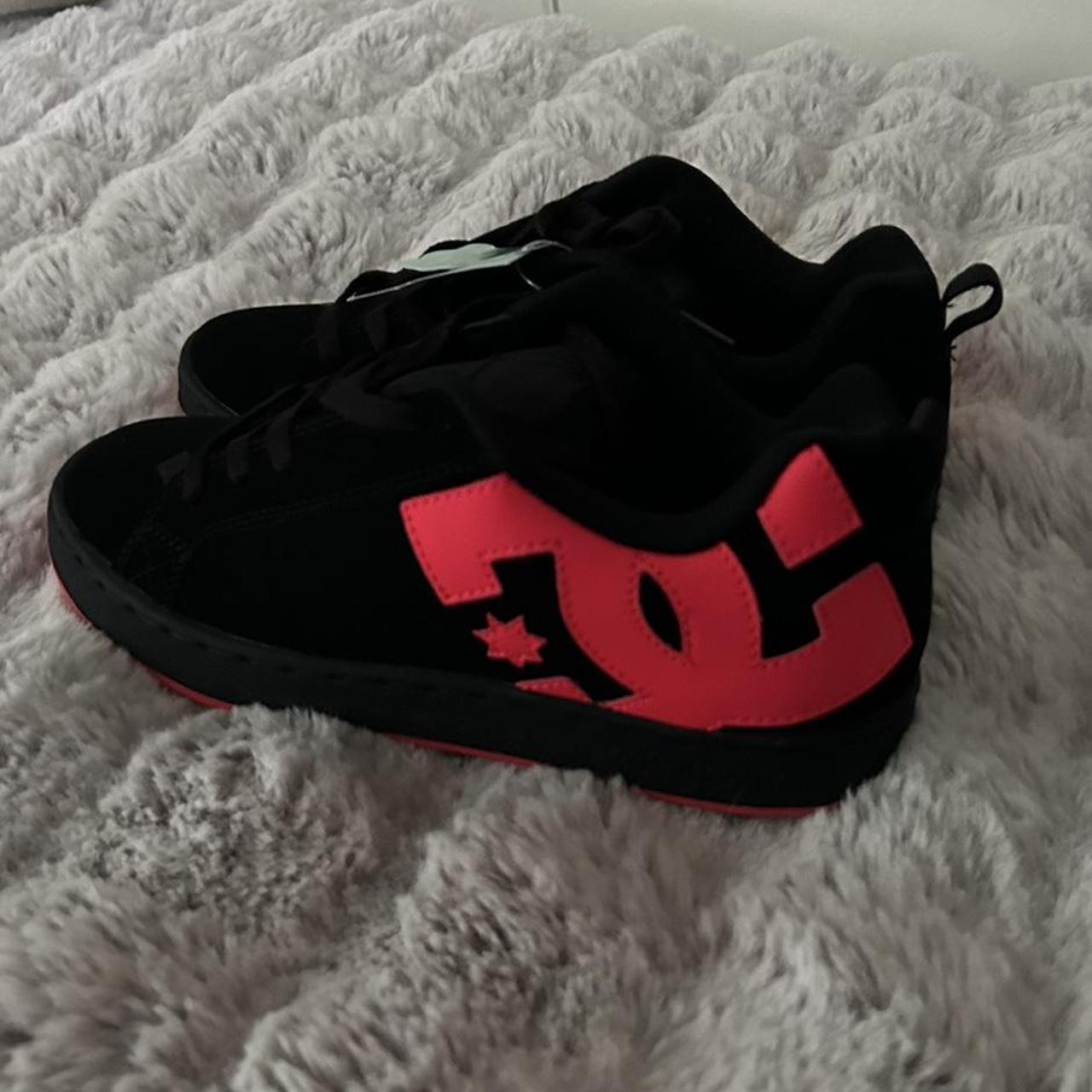 DC Shoes Women's Pink and Black Trainers | Depop