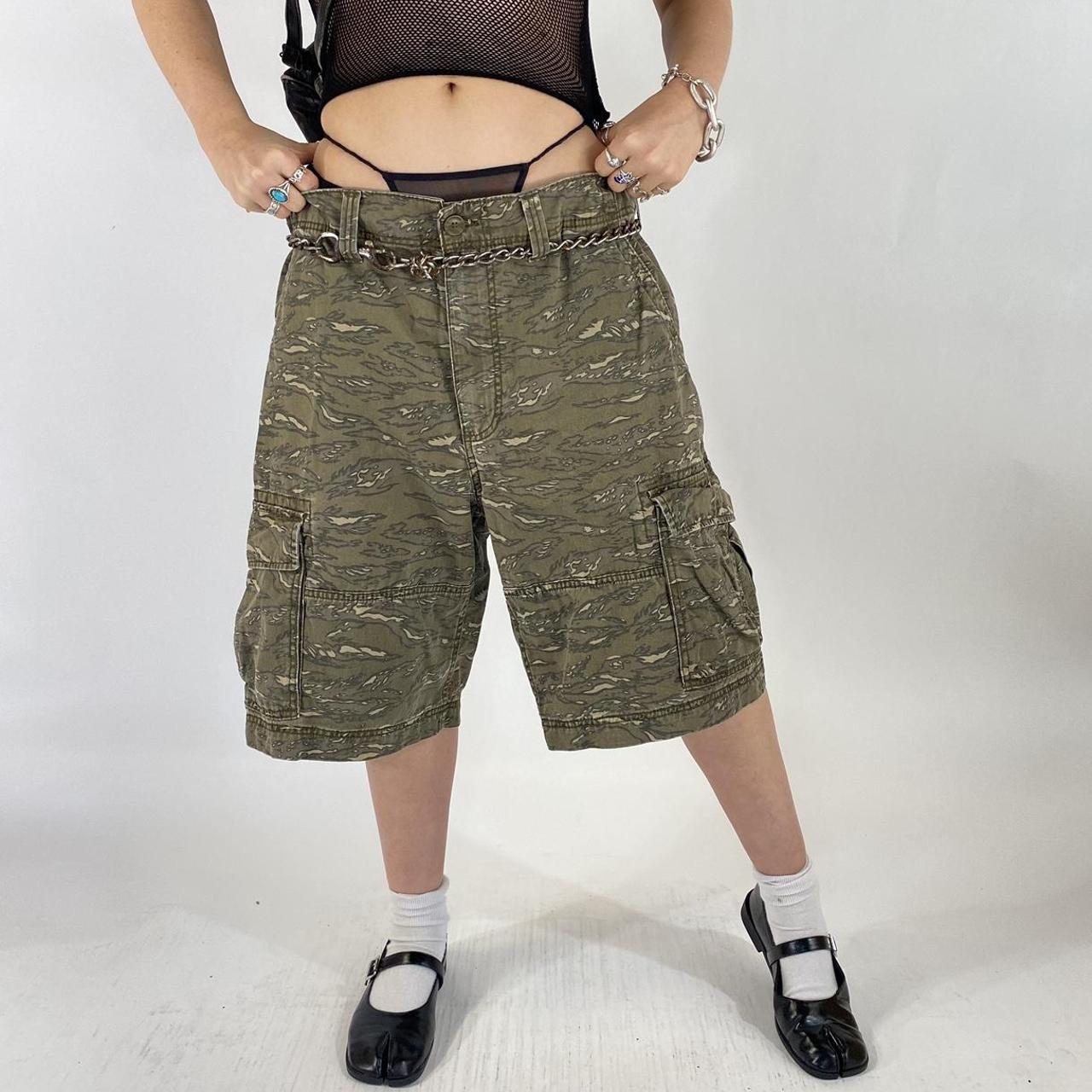 American Rag Cie Women's Green and Brown Shorts | Depop