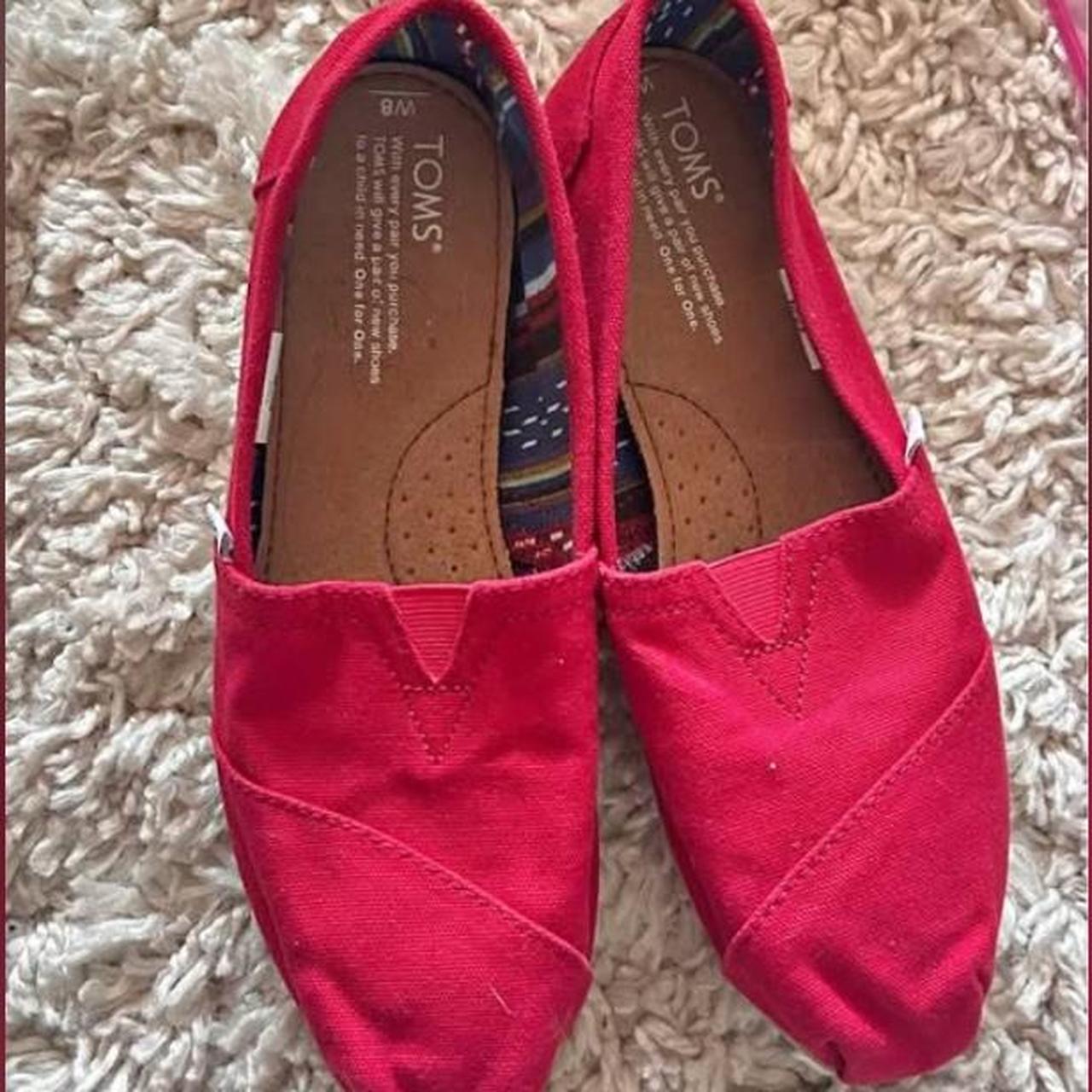 Red Toms canvas slip-on shoes Size 8W BRAND... - Depop