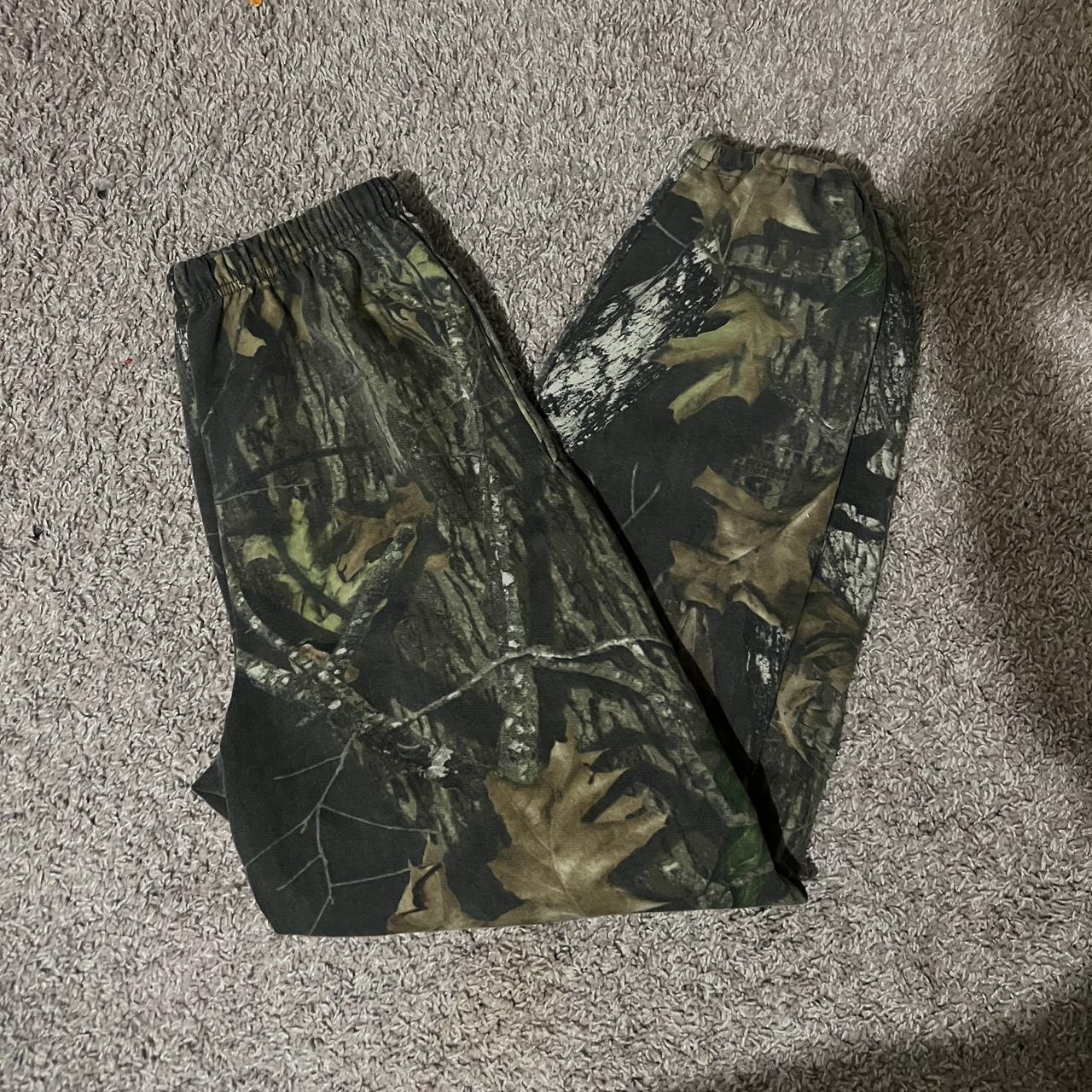 Realtree sweat pants - Depop