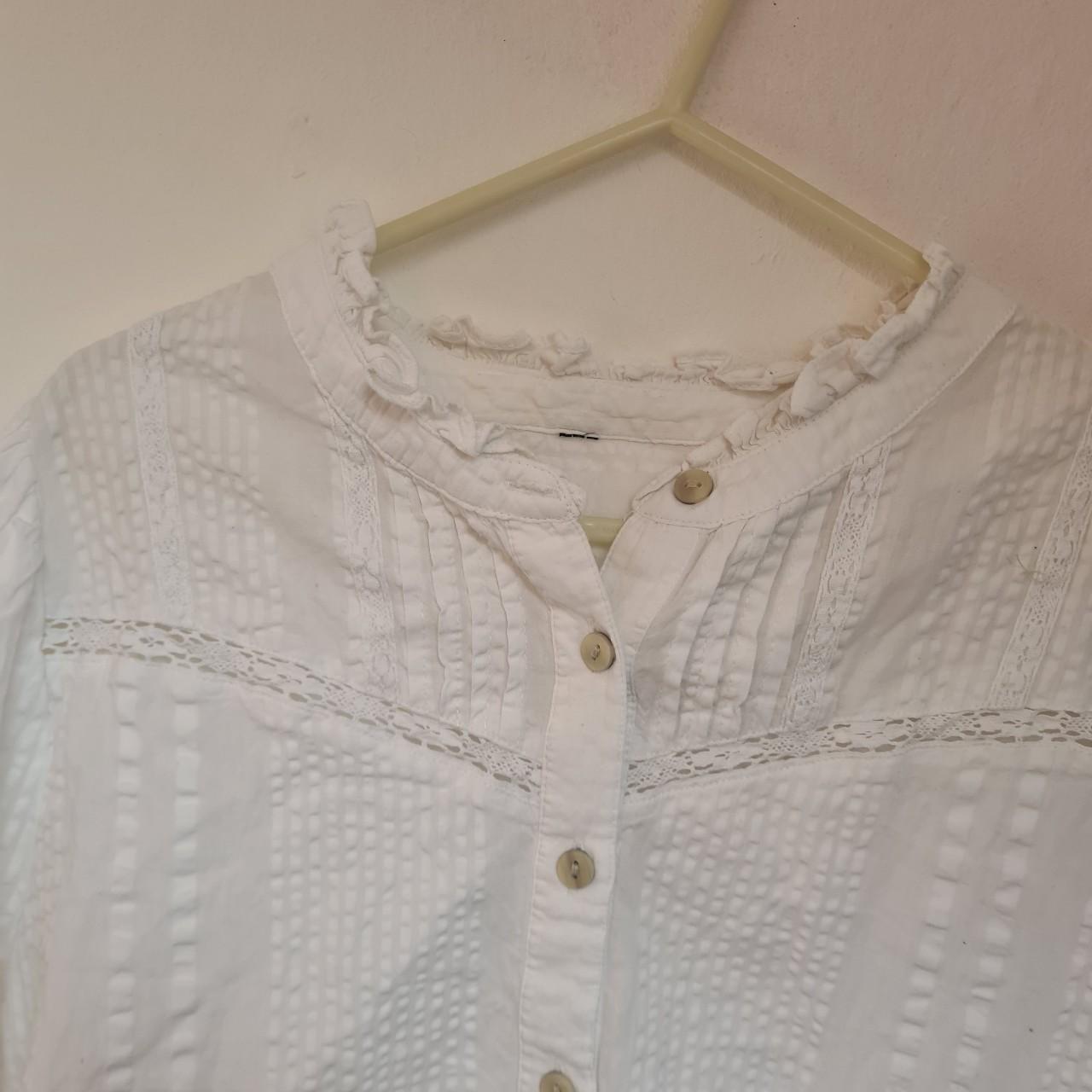 Cottagecore/prairie style blouse with a frilly... - Depop