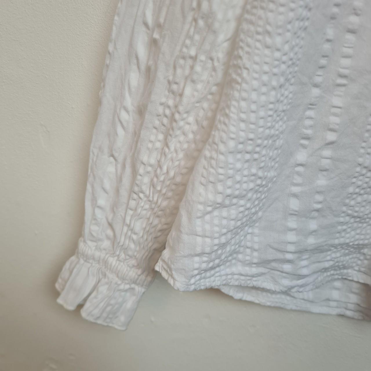 Cottagecore/prairie style blouse with a frilly... - Depop