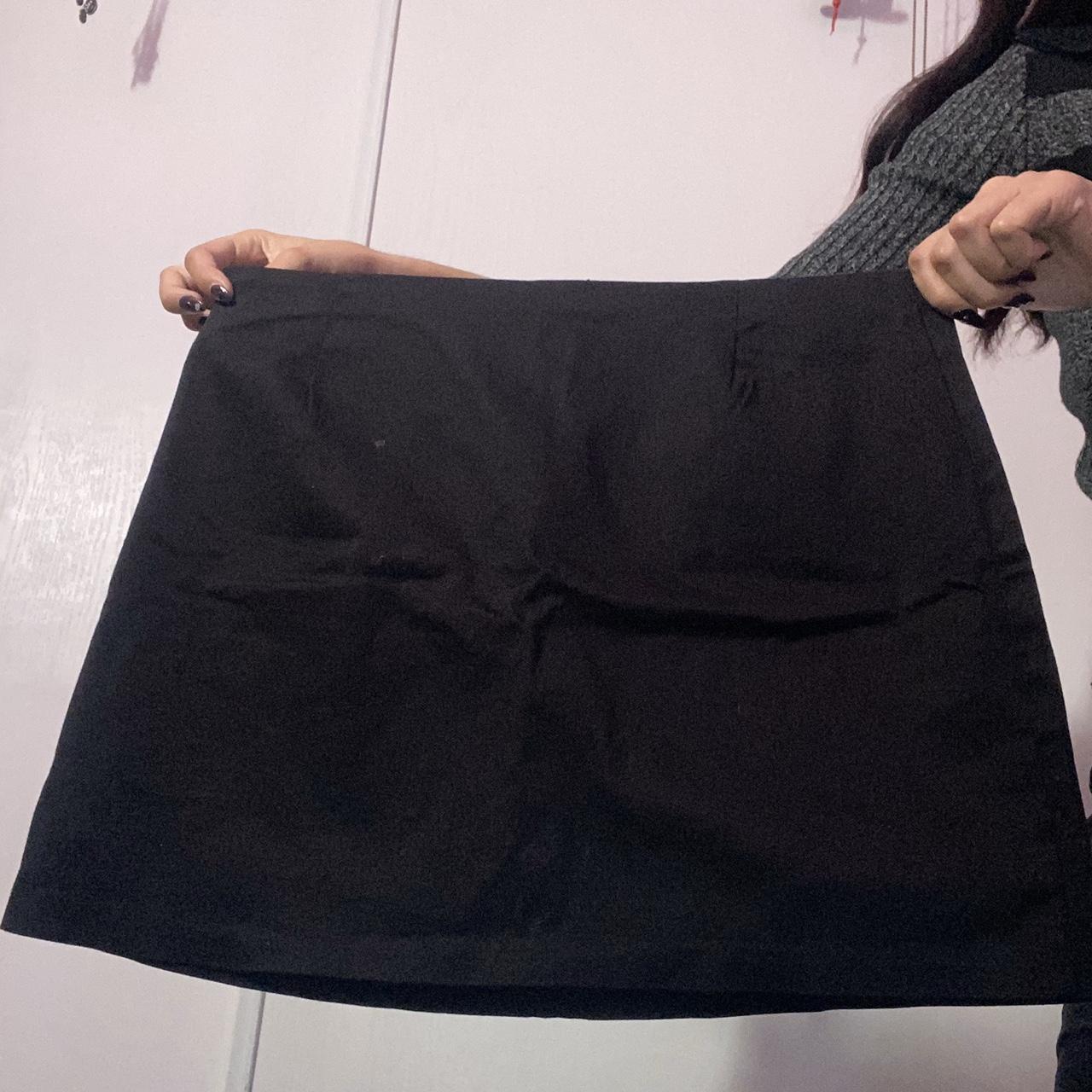 Mini cargo skirt ! Super adorable and versatile... - Depop