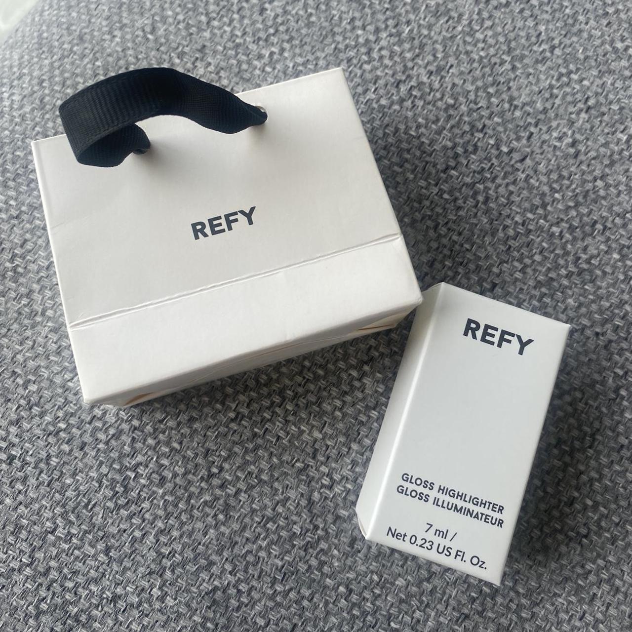 Mini Refy Gloss Highlighter / with mini Refy bag /... - Depop
