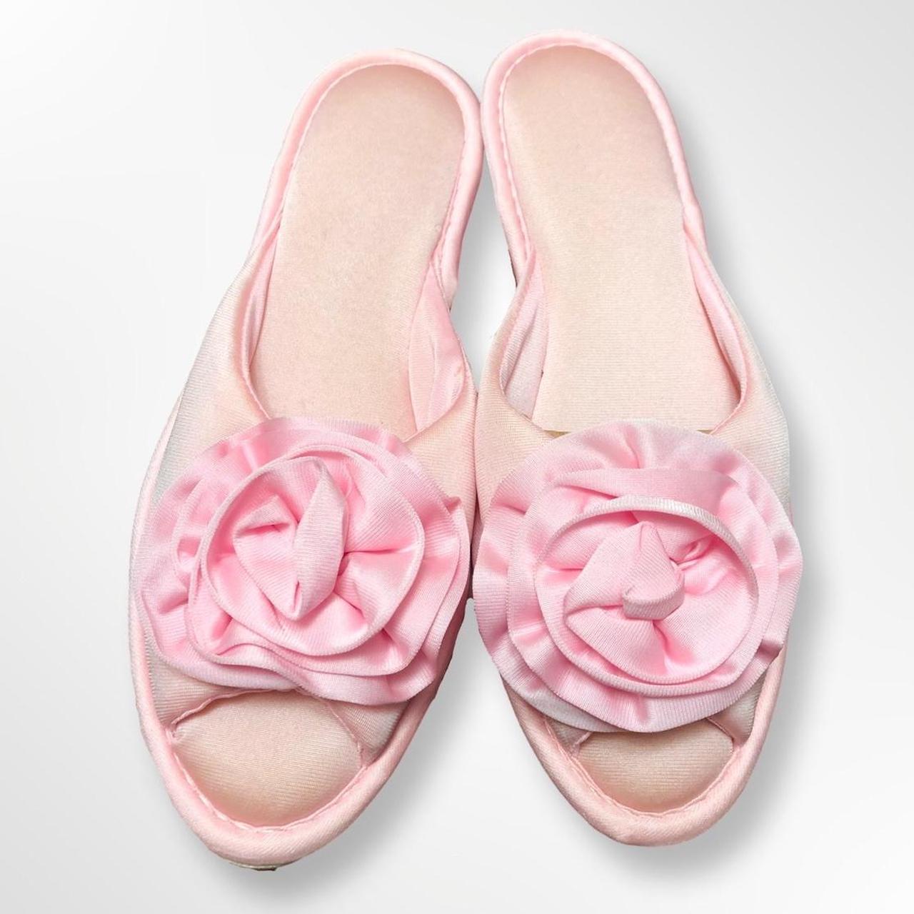 Vintage 70s/80s pink nylon rose slipper by Bay Mates... - Depop