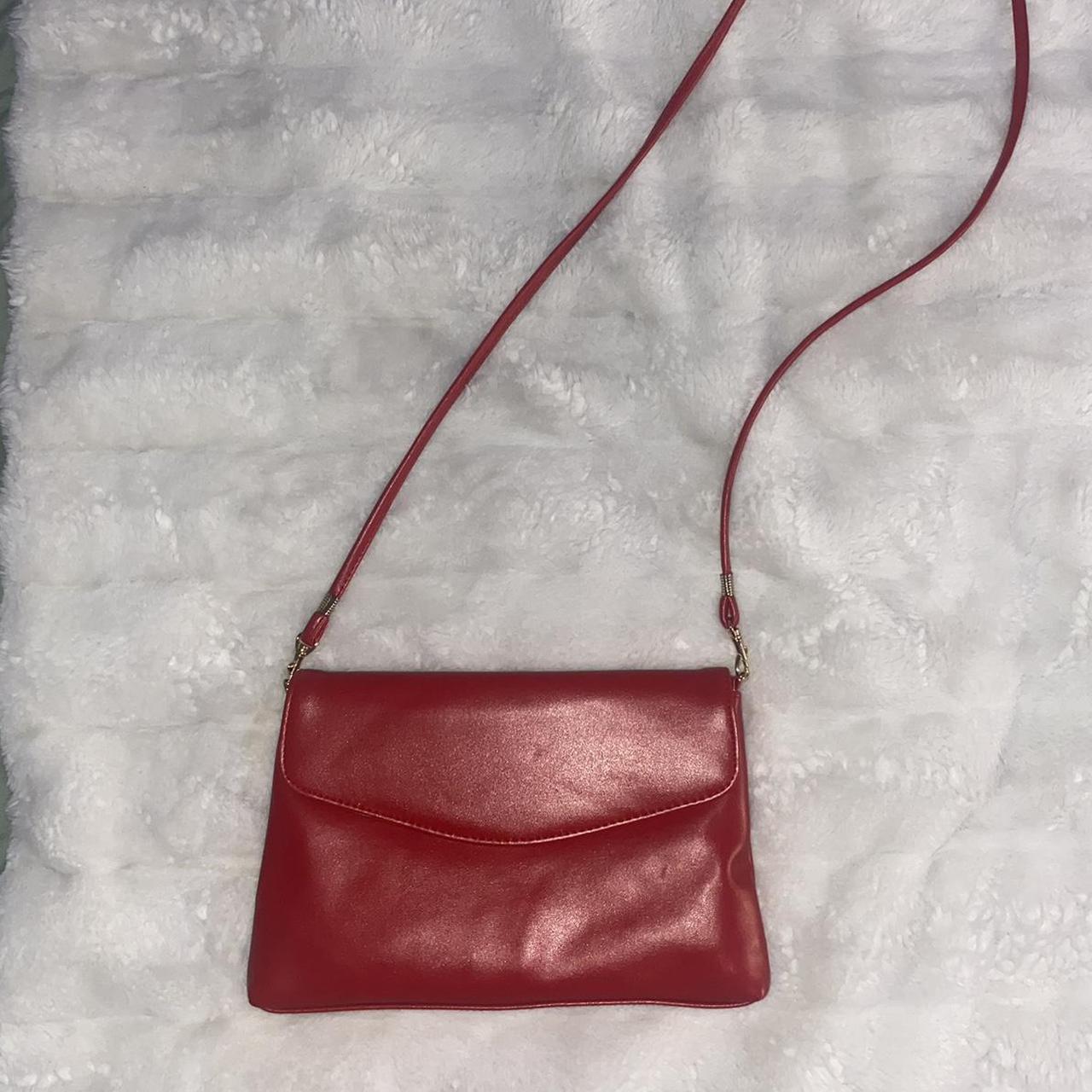 Cute small red purse - Depop