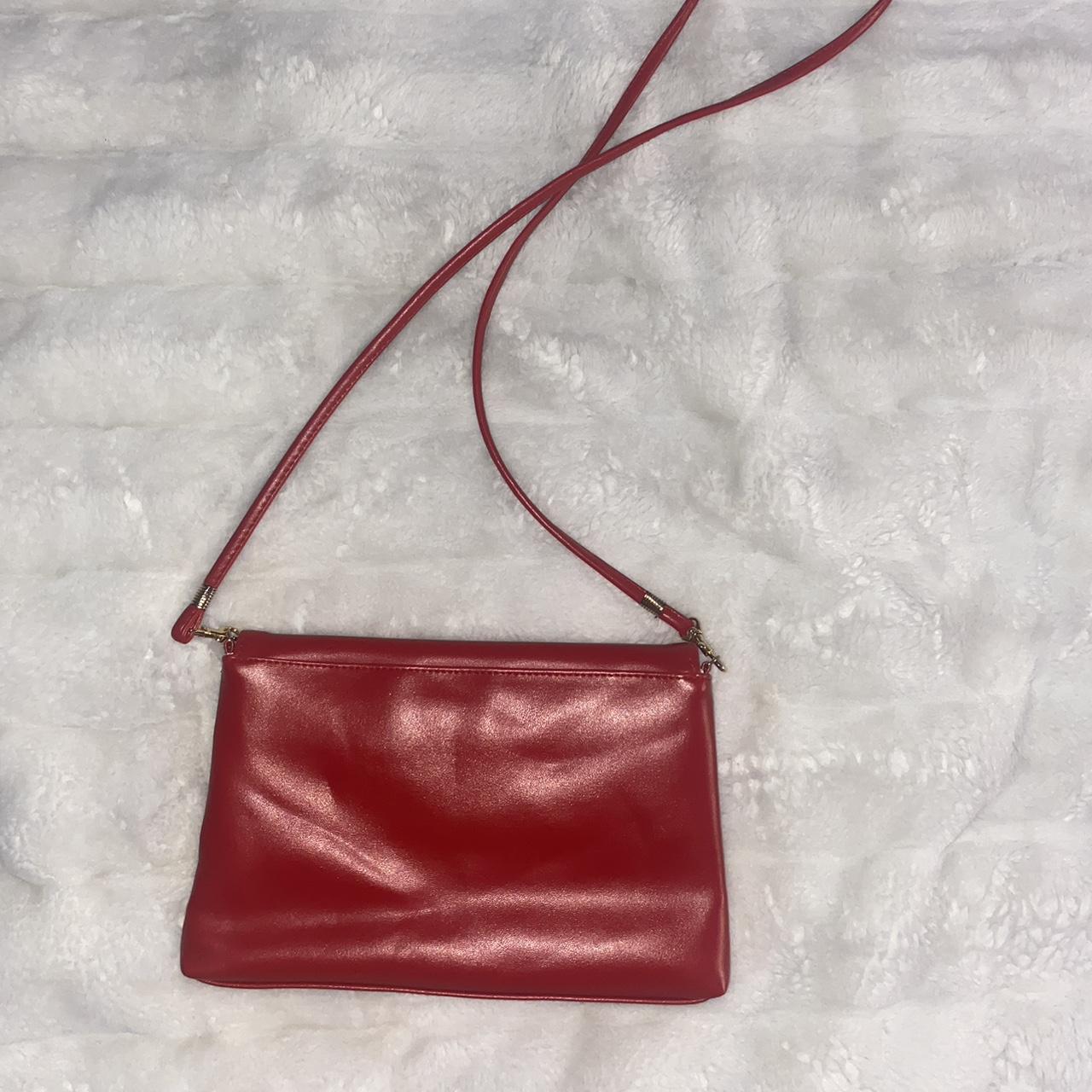Cute small red purse - Depop