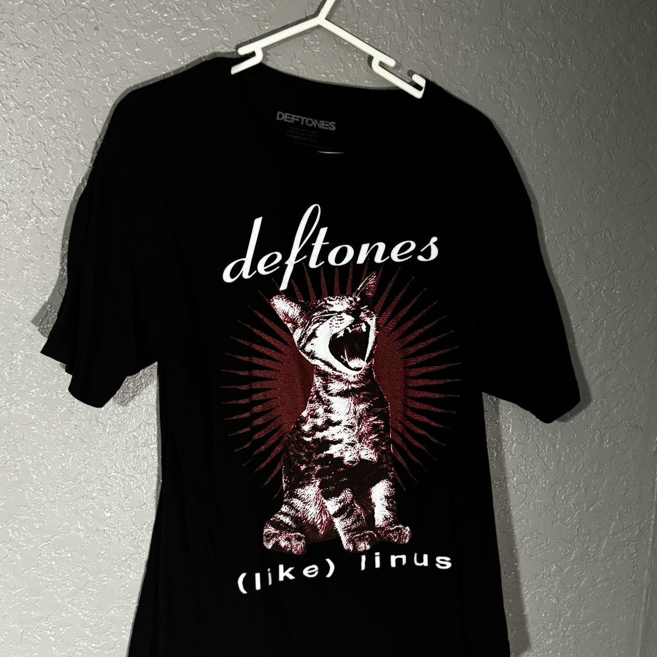 Deftones Like Linus black and red cotton shirt #grunge - Depop