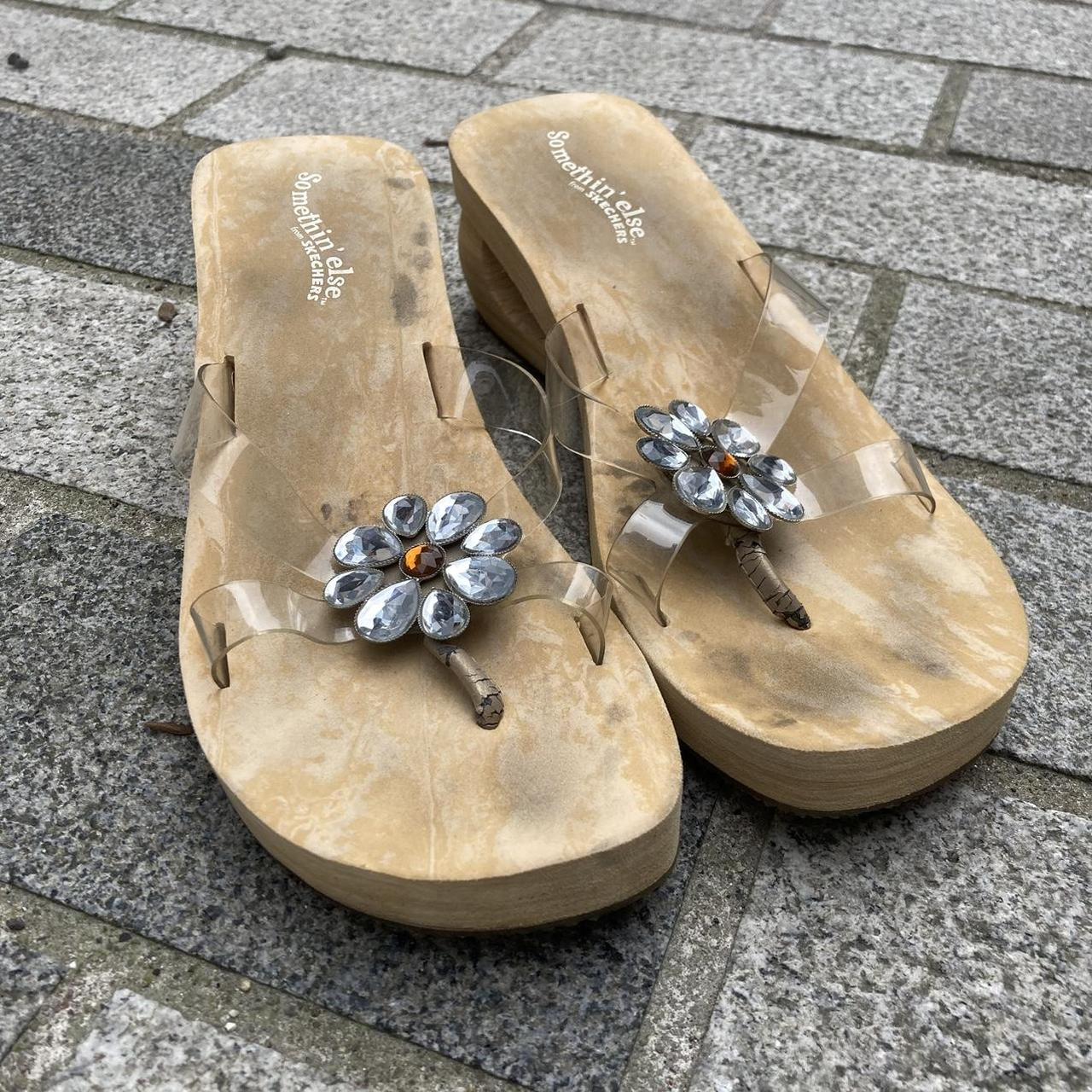 Vintage y2k Skechers Somethin’ Else daisy gem... - Depop