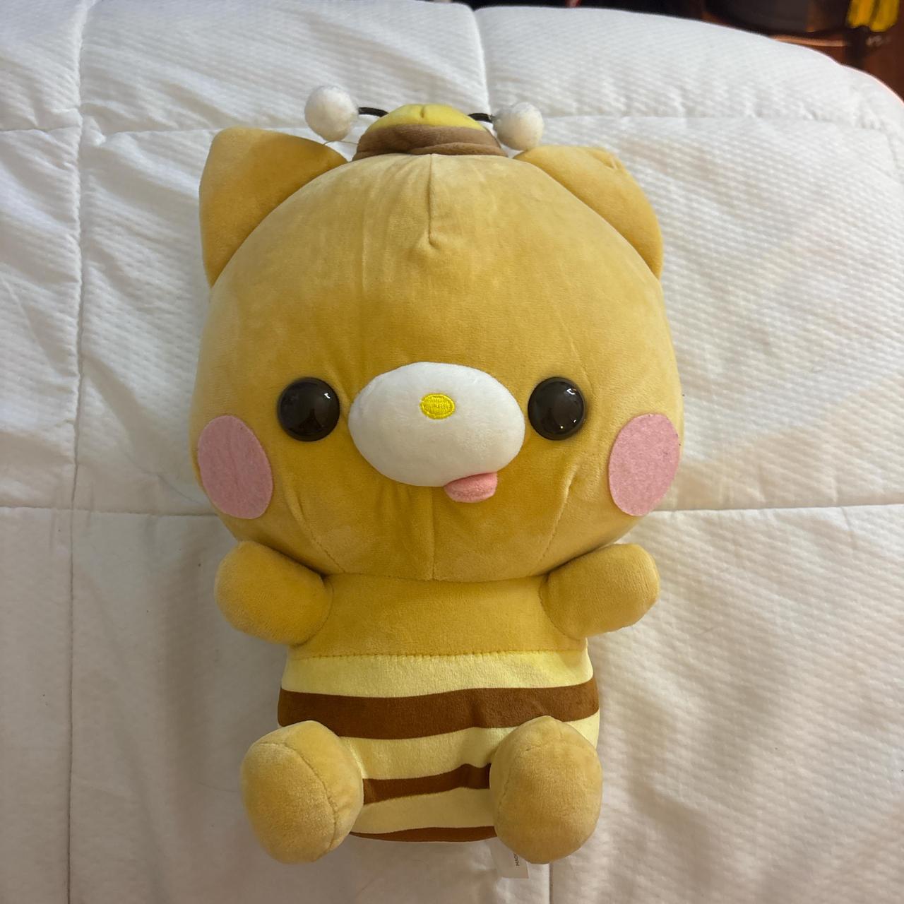 🌺 Kawaii BumbleBee Kitty Plushie * won in a claw... | Depop