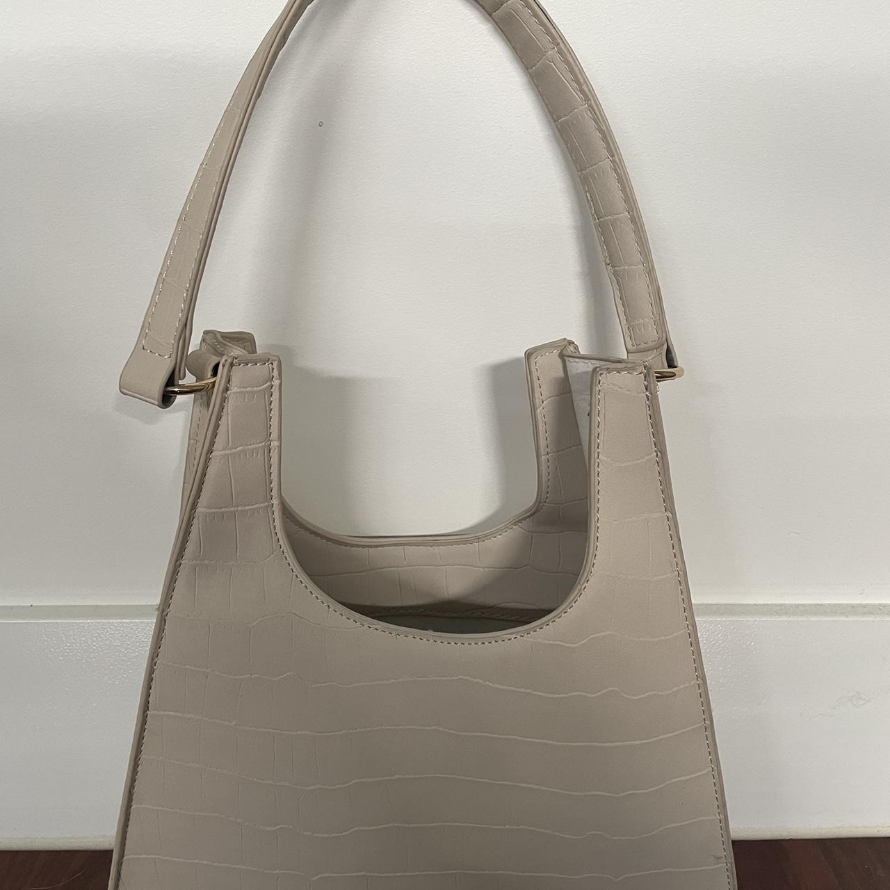 ⭐️ A darling handbag from Rubi/Cotton On ⭐️ Only used... - Depop