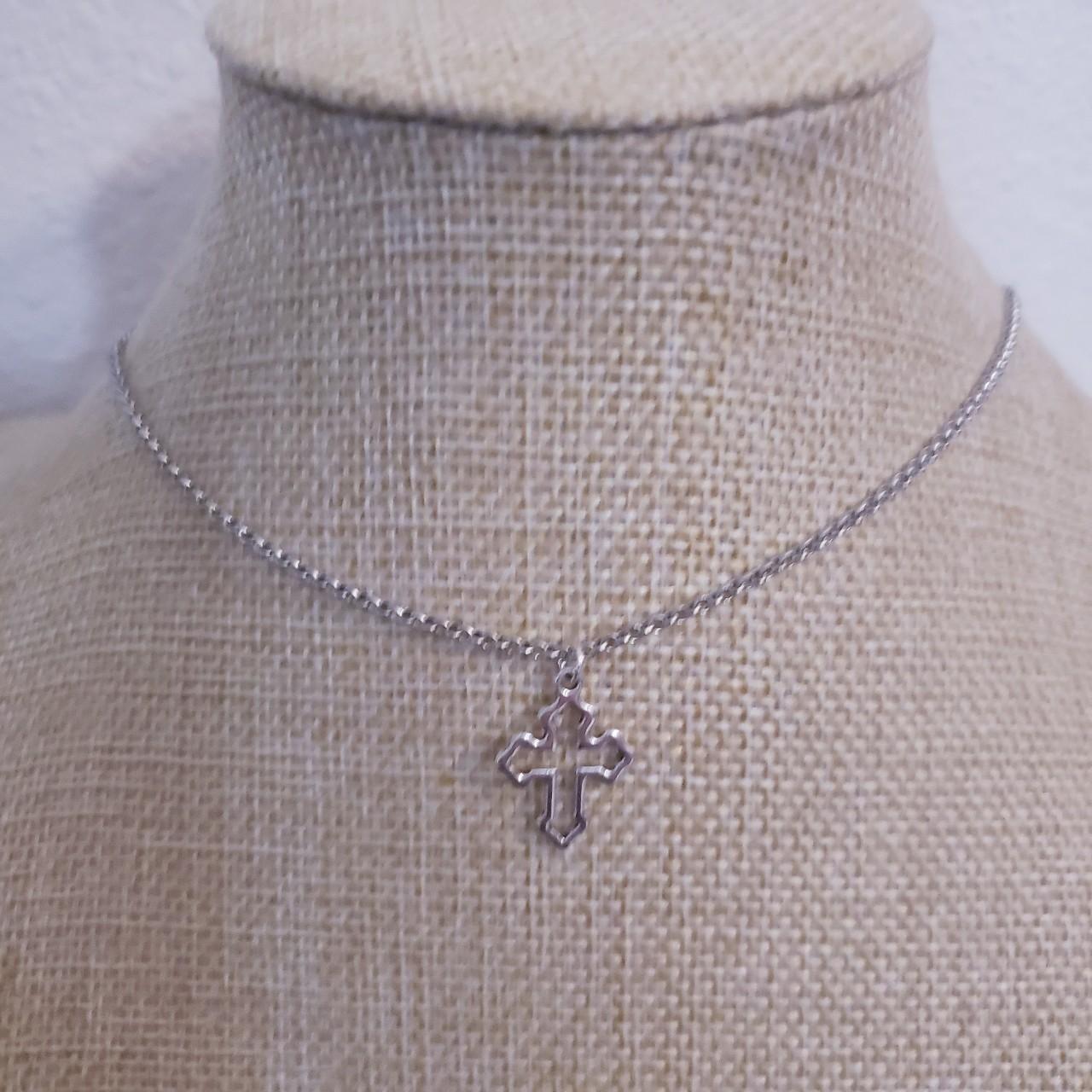 Silver Cross Chain Necklace 🎀 Silver Necklace No.... | Depop