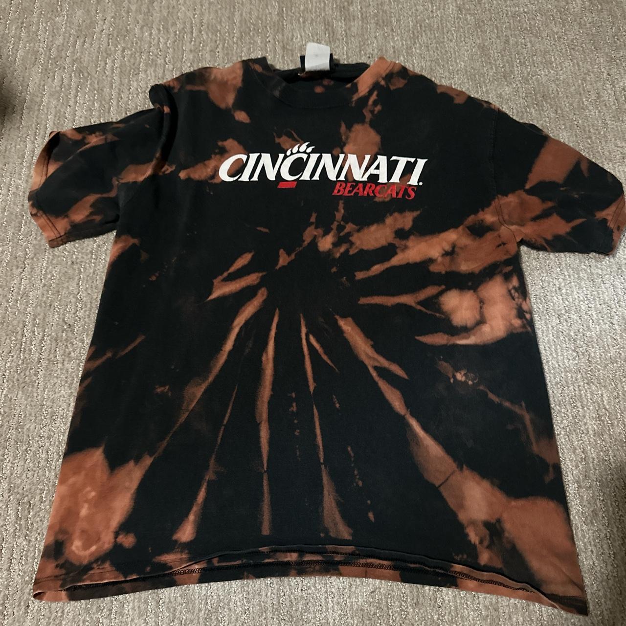 Vintage Cincinnati Bearcats T-shirt - Depop
