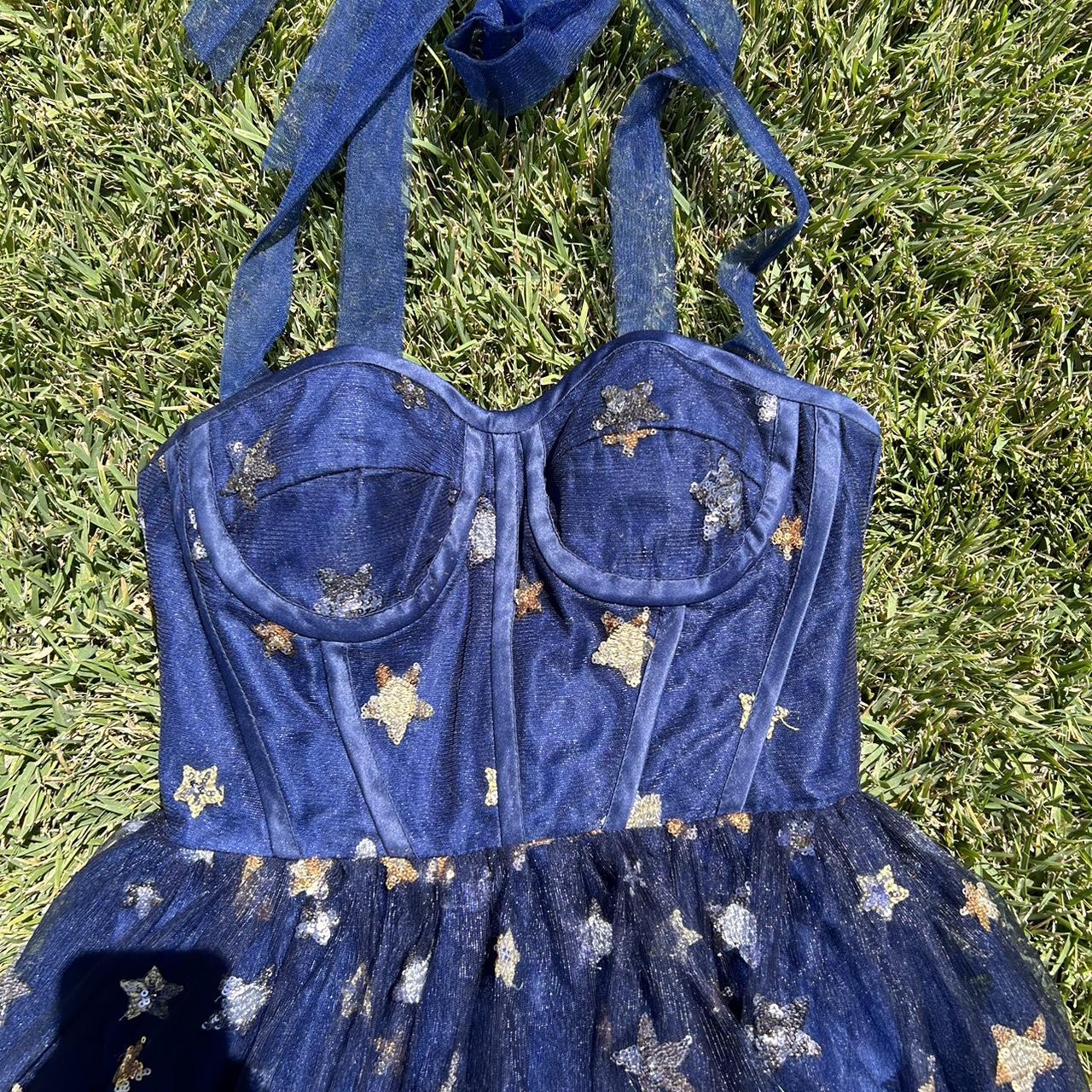 corset top star ball gown size medium in great... - Depop