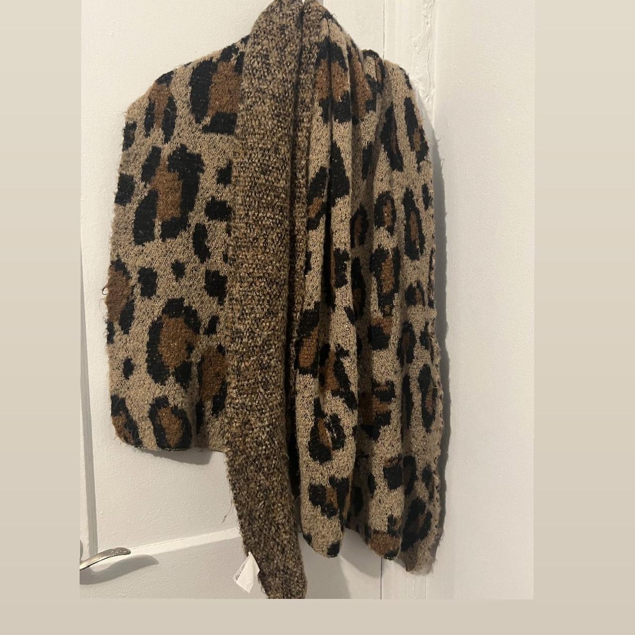 OVERSIZED PRINTED SCARF! This scarf is perfect for... - Depop