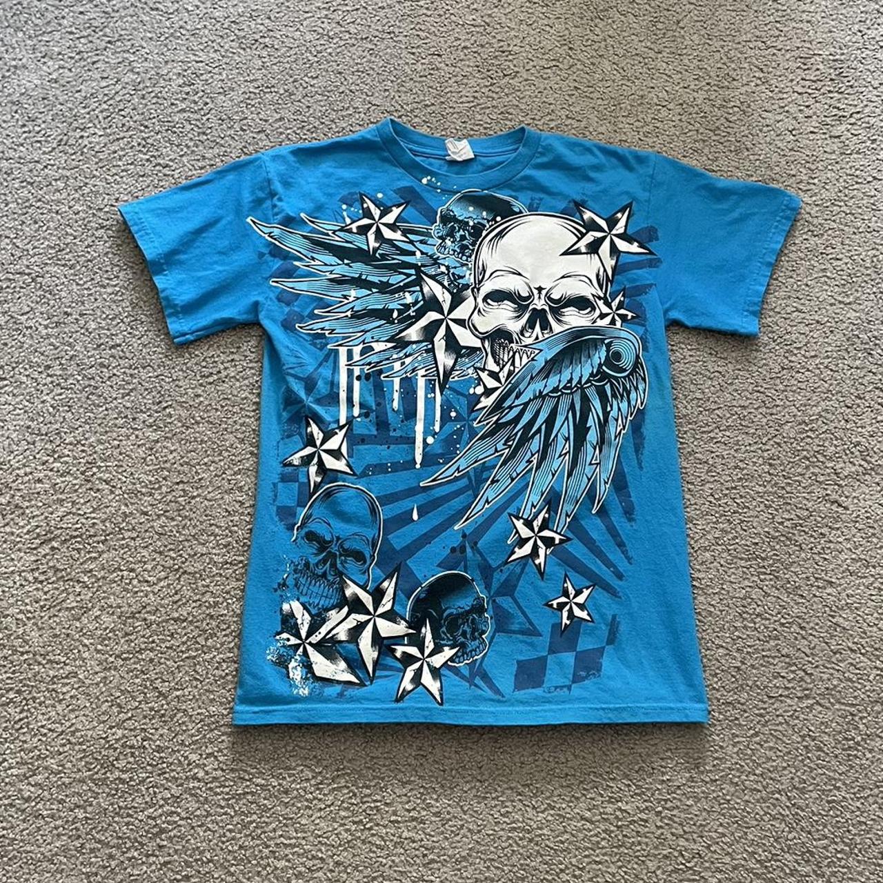 2000s t shirt tagged small , fits like a... - Depop