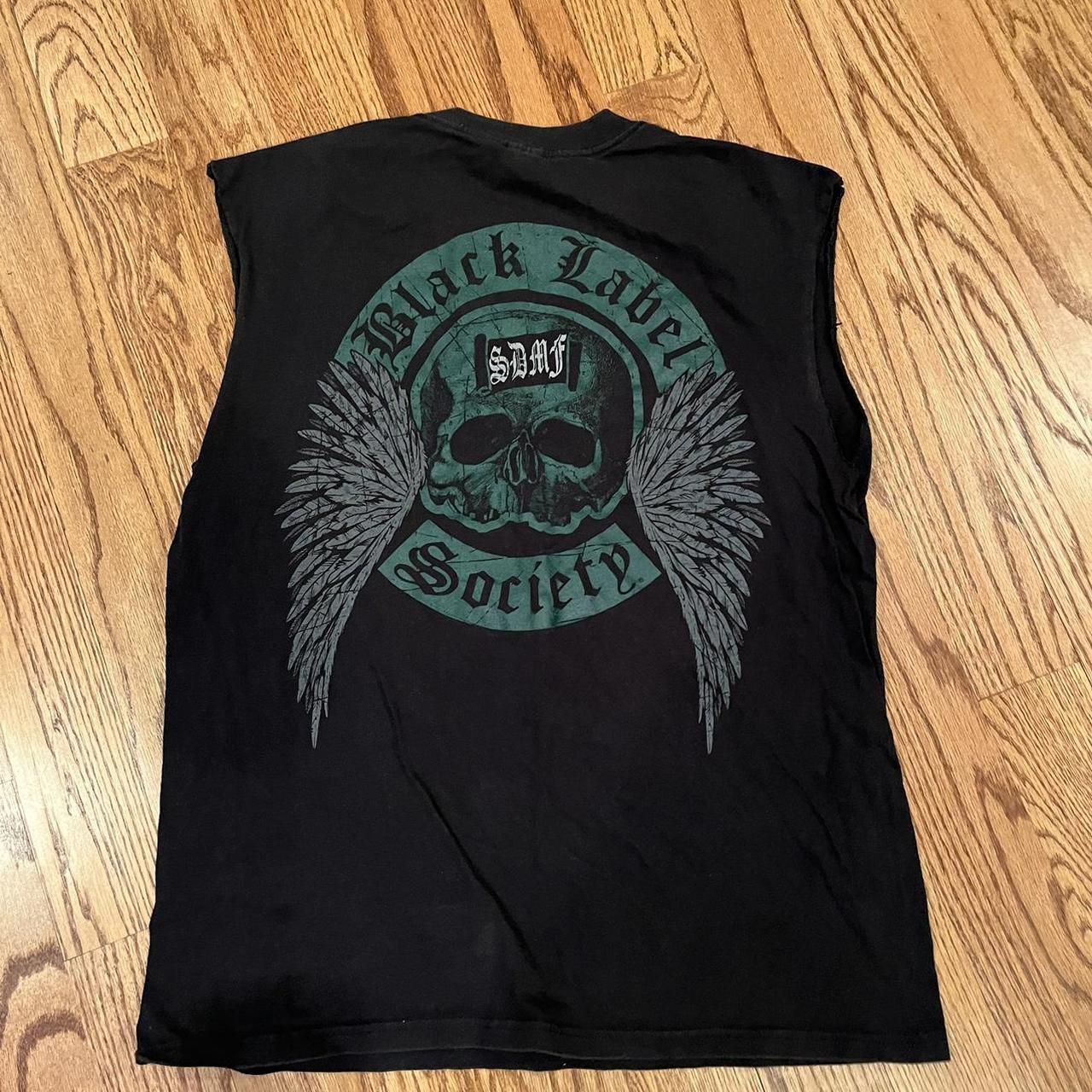 Y2K “doom crew” cutoff, really cool print on both... - Depop
