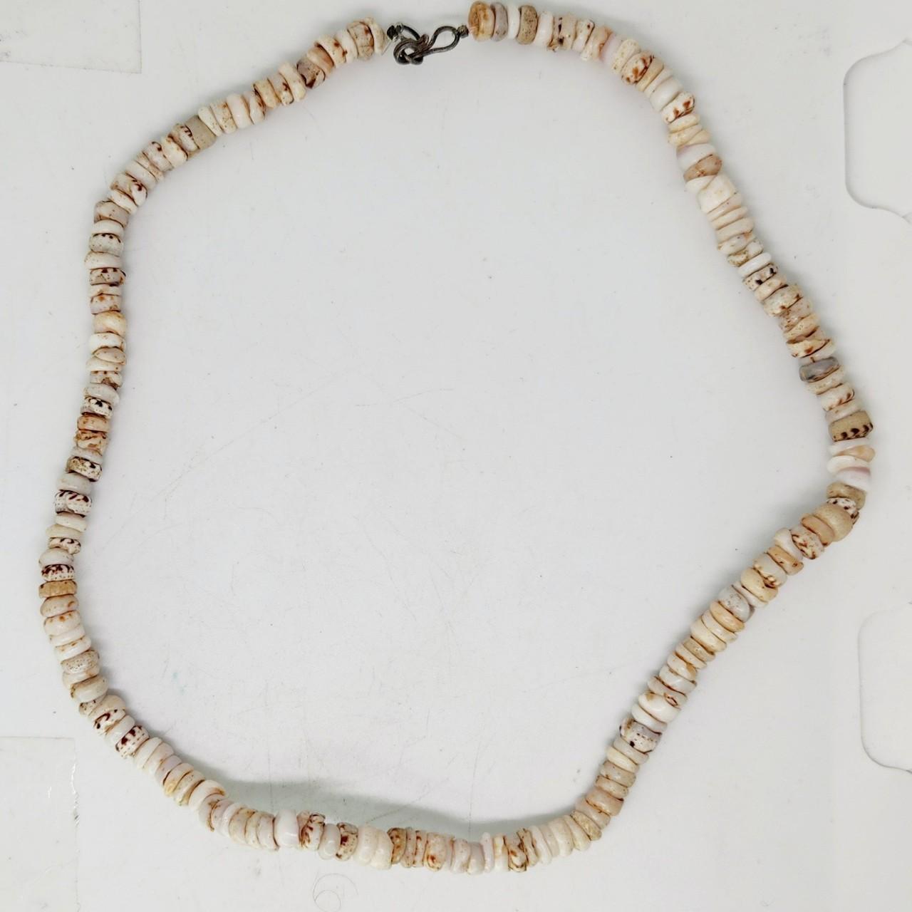 Vintage Genuine Hawaiian Tiger Puka Shell Beaded... - Depop