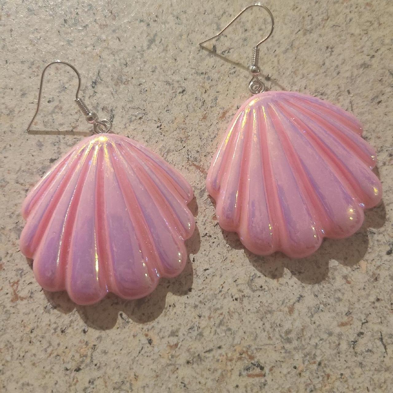 Barbie shell earrings perfect for the barbie... - Depop
