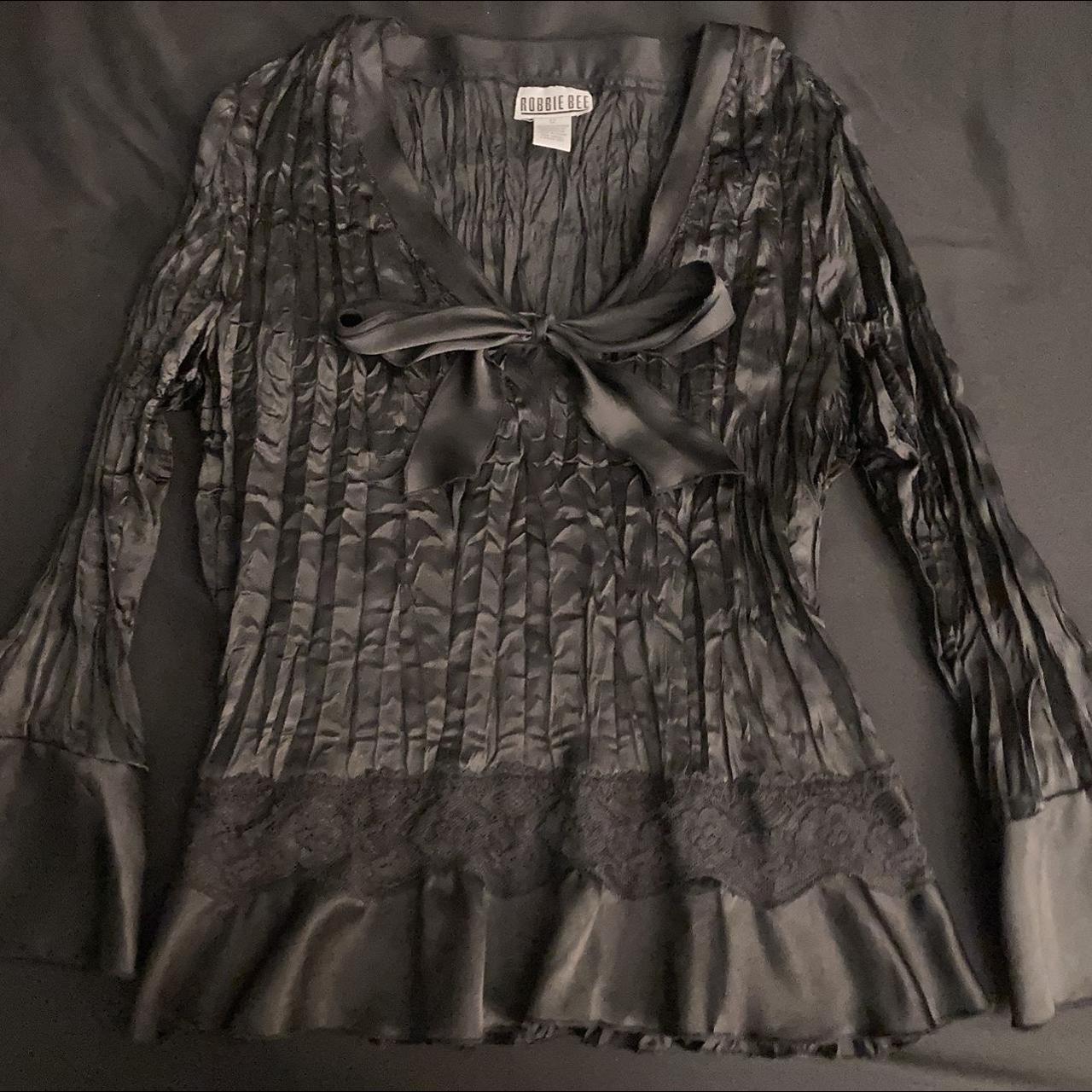 whimsigoth robbie bee top has flared sleeves kinda... - Depop