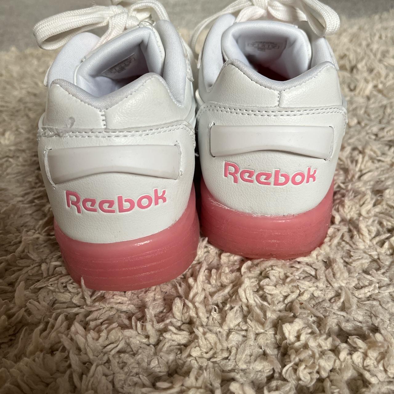 Reebok Women's White and Pink Trainers | Depop