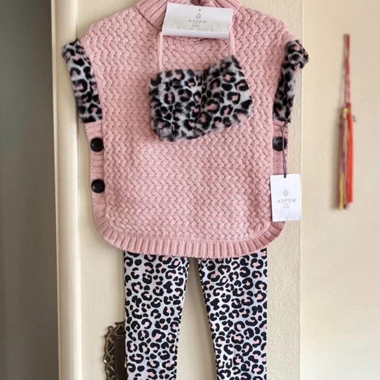 *Brand New* • Outfit Set • Size: 4T Very open to... - Depop