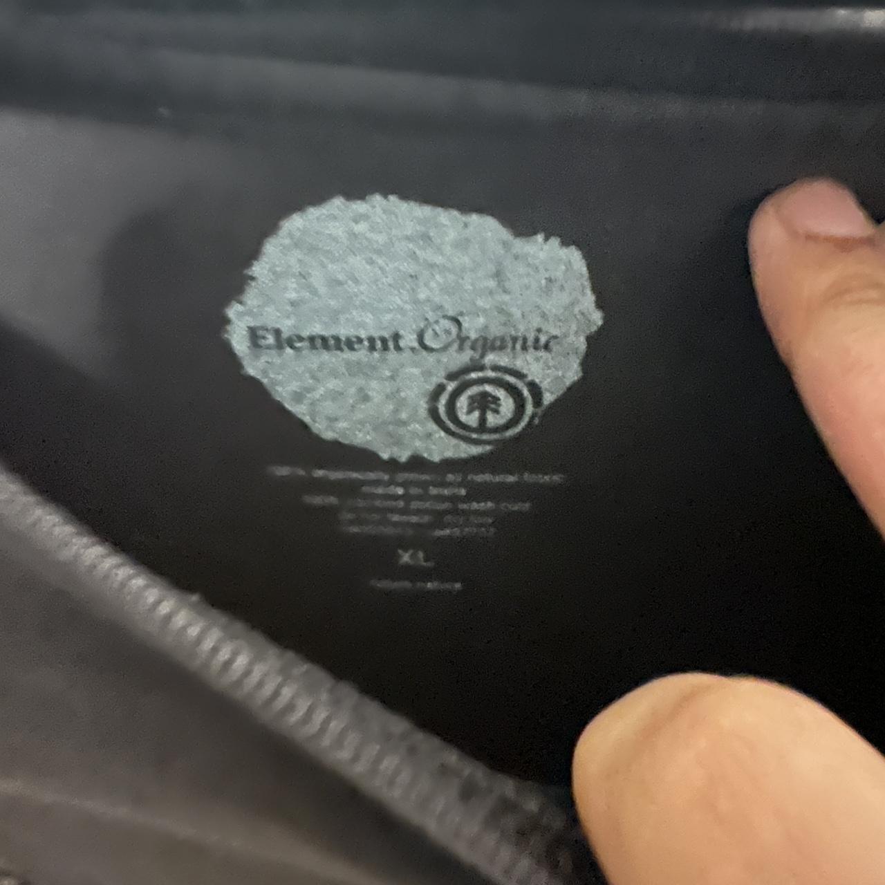 Element Men's Black T-shirt | Depop