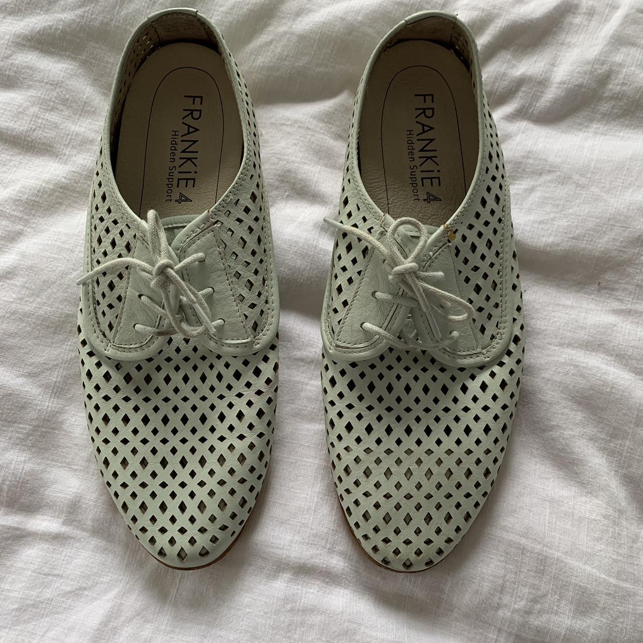 Frankie 4 light green leather lace up flats brogues.... - Depop