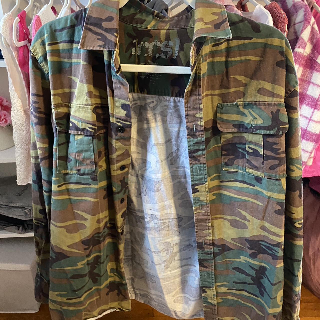 vintage camo shacket size: unknown but fits m/l... - Depop