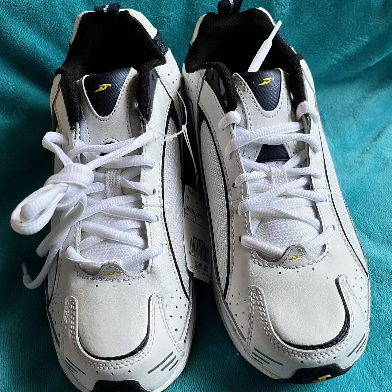 NWT Dr. Scholl’s DynaStep Sneakers Men’s Size 7 New... - Depop