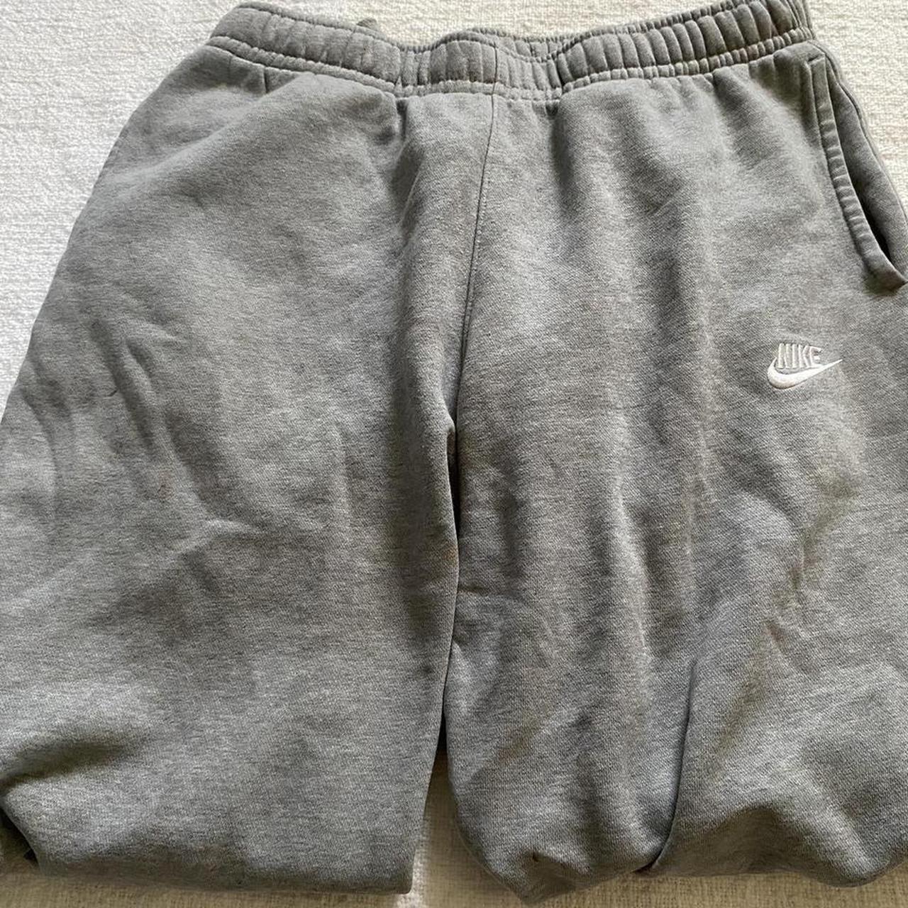 Nike Great sweats! ⚡️ #Nike #Grey - Depop