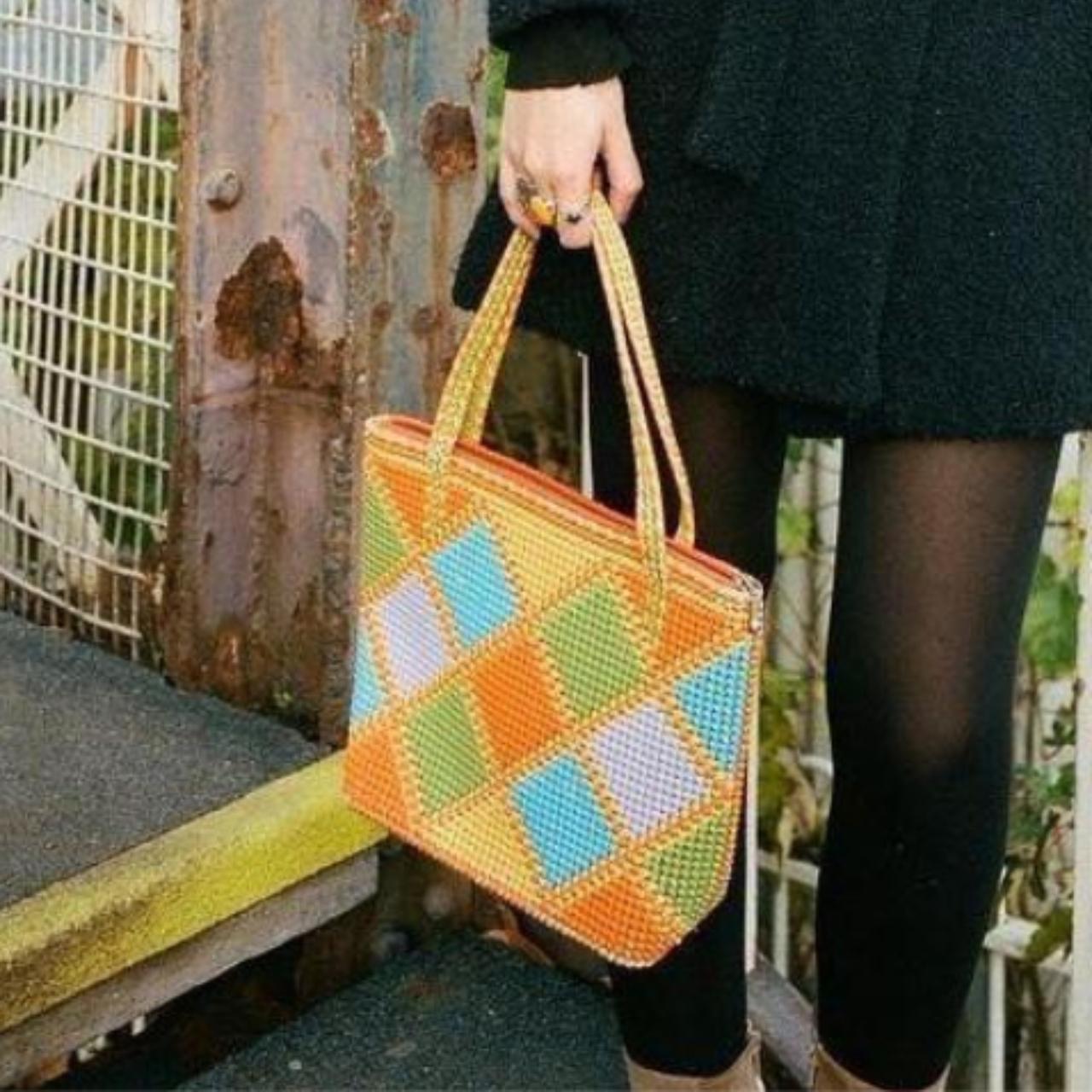 Vintage 1950s handbag - Beautiful retro design, 50s... - Depop