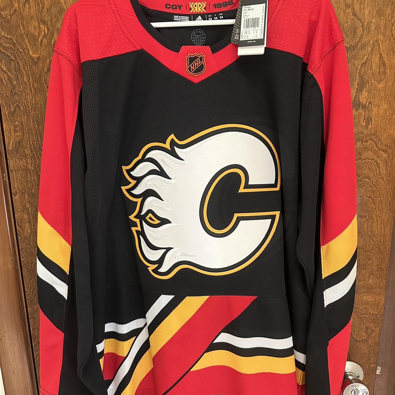 Calgary Flames Reverse Retro 2.0 jersey Size 54/XL,... - Depop