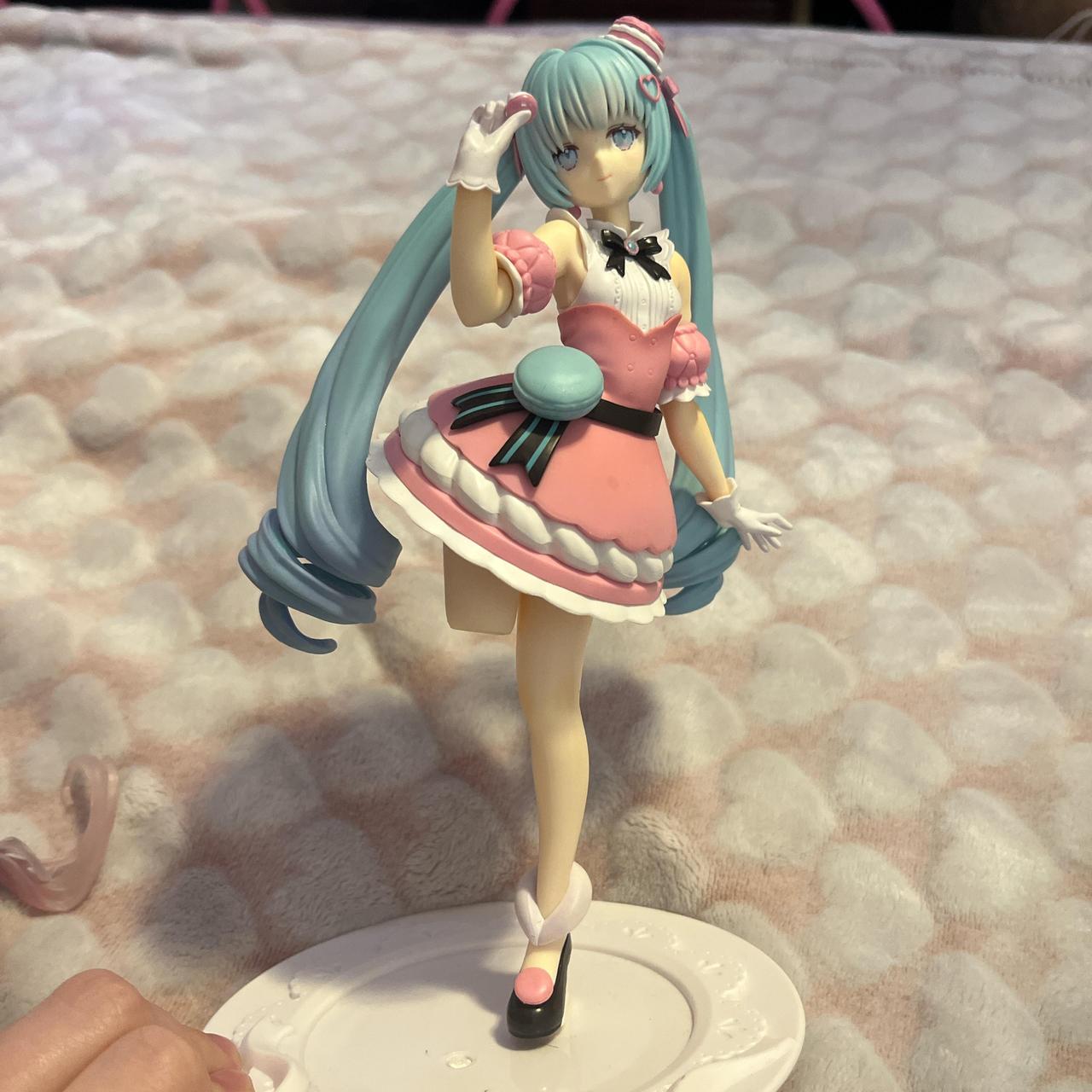 broken miku figure bundle/set Love sailor noodle... | Depop