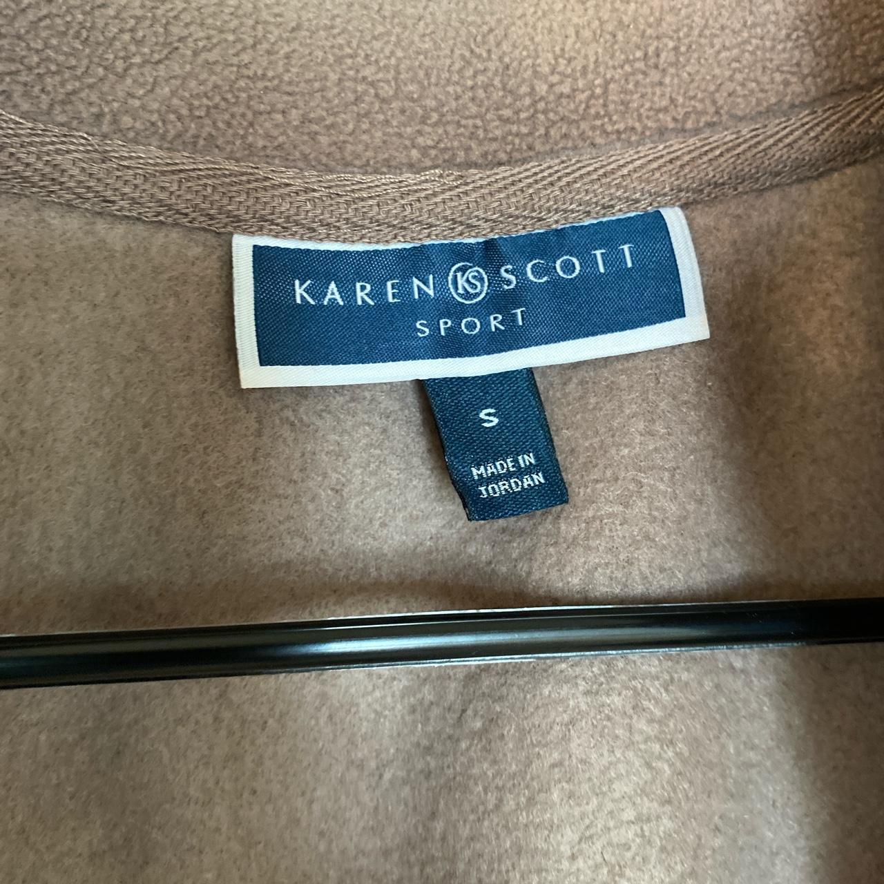 Karen Scott Spot brown vest - Depop