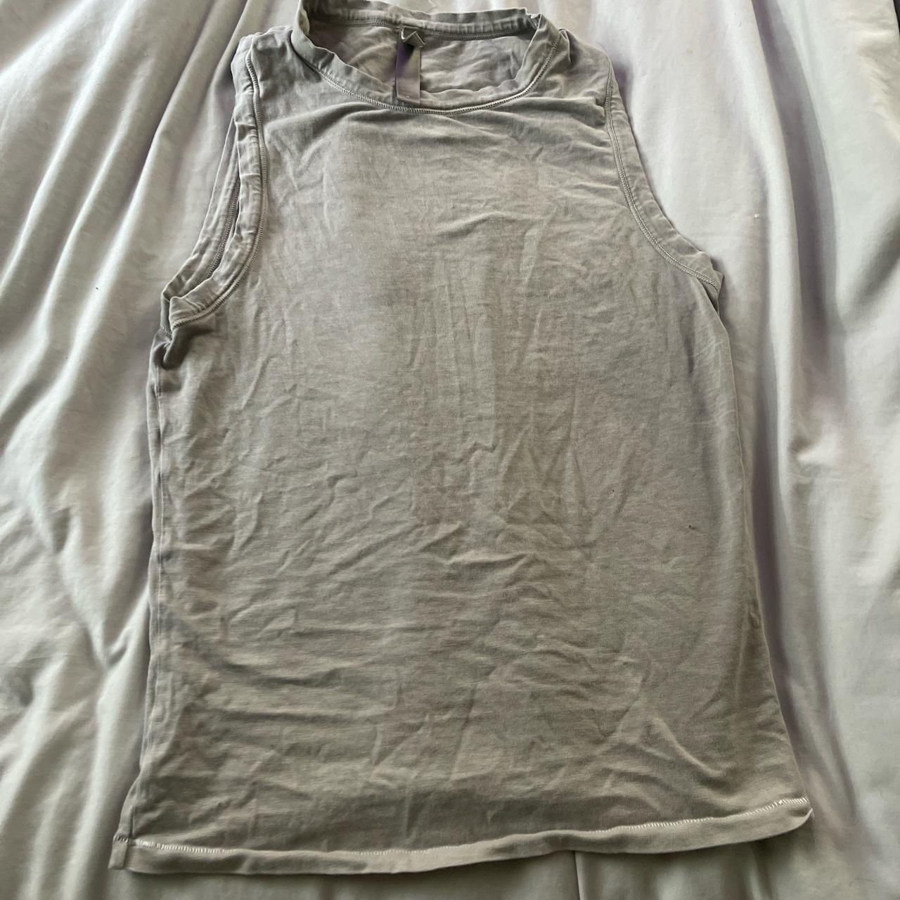 skims outdoor basic top in dessert. worn a few times... - Depop