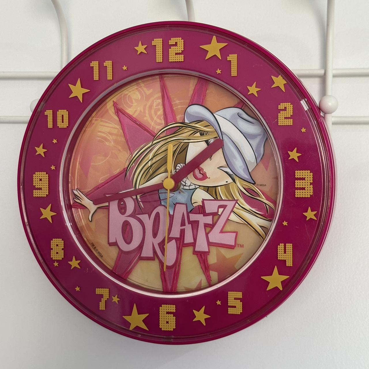BRATZ analog clock - Depop
