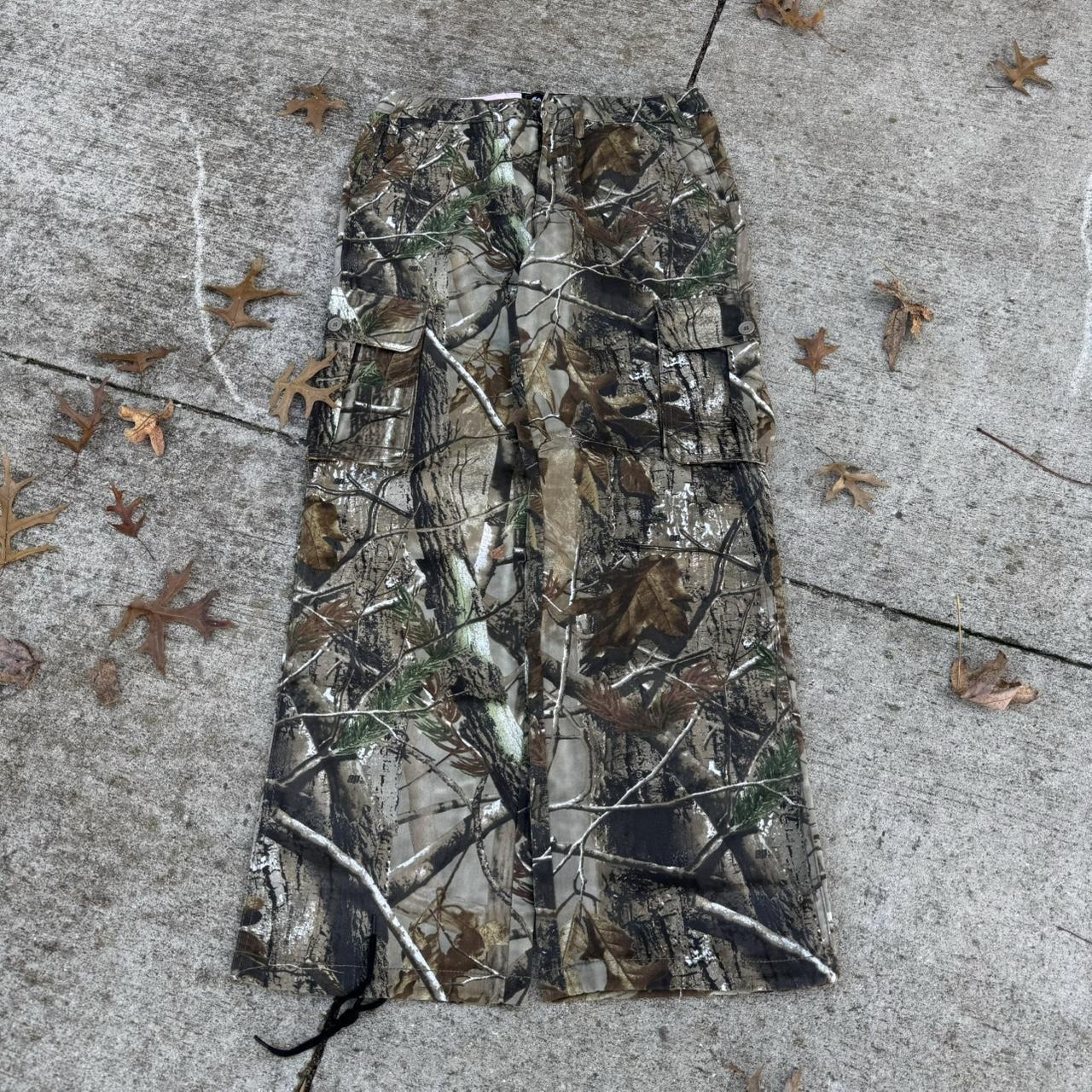 Y2K Realtree Baggy Camo Cargo Pants deadstock,... | Depop