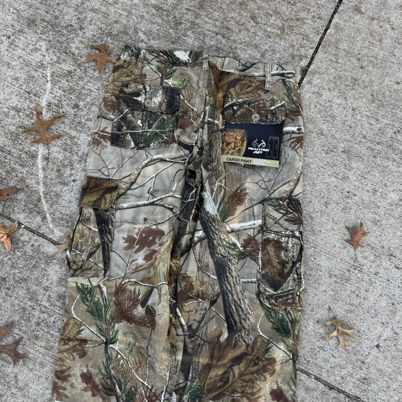 Y2K Realtree Baggy Camo Cargo Pants deadstock,... | Depop