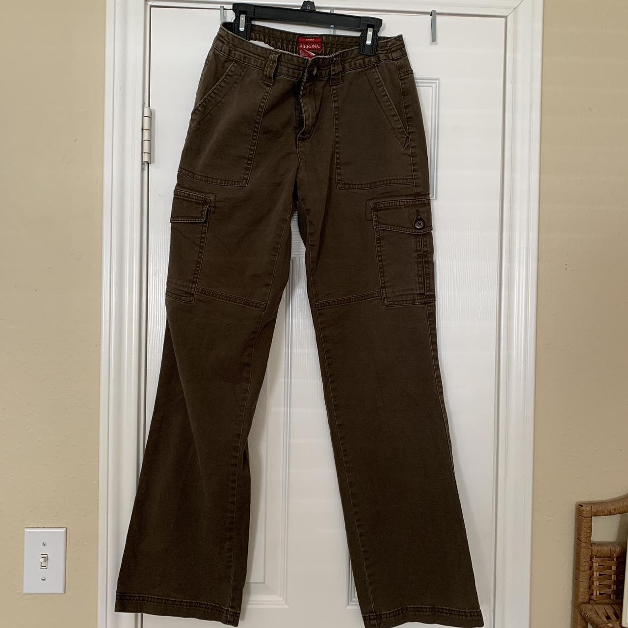 -Merona cargo pants -brown -size 2 but fits like... - Depop