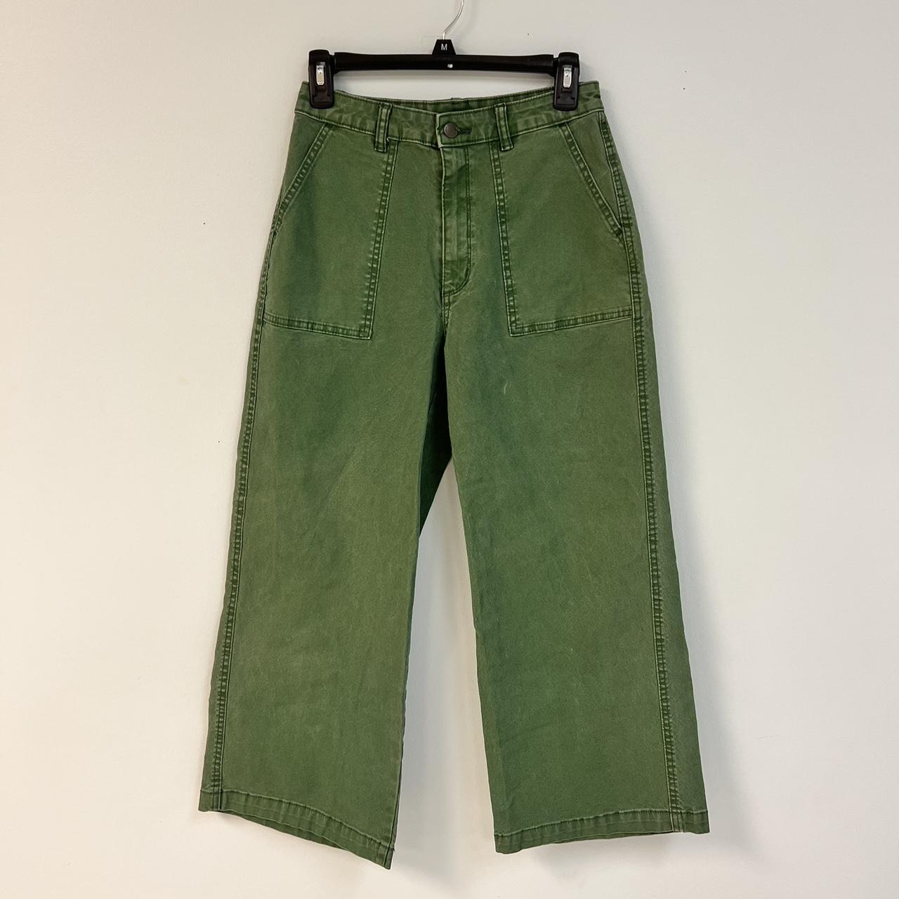 Universal Thread green pants In good condition,... - Depop
