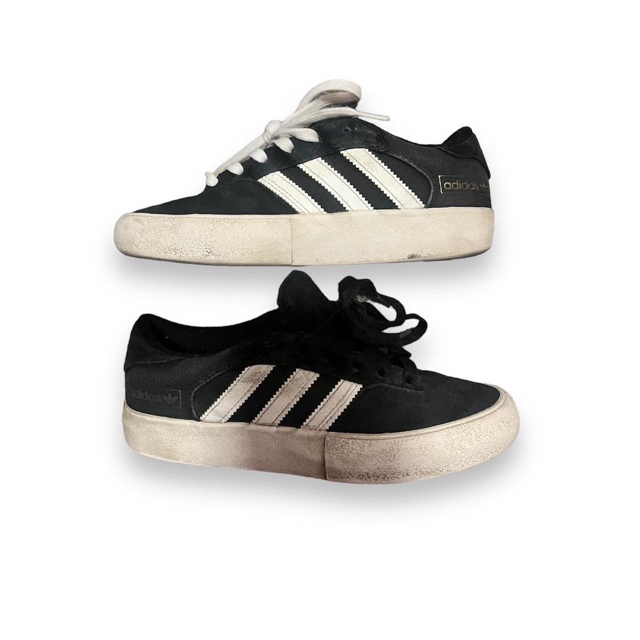 adidas canvas skateboarding shoes size: 4Y /... - Depop