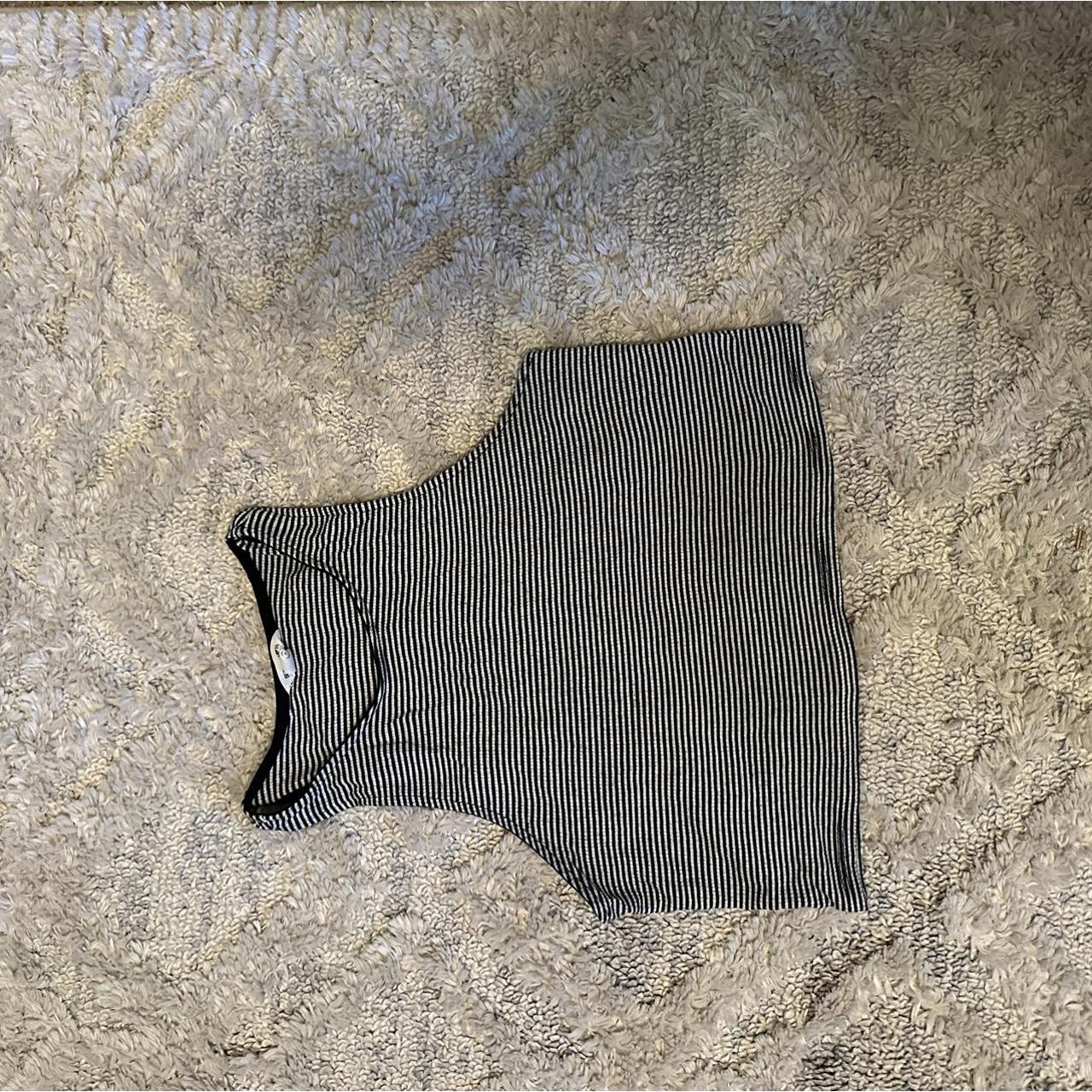 Striped cropped tank - Depop