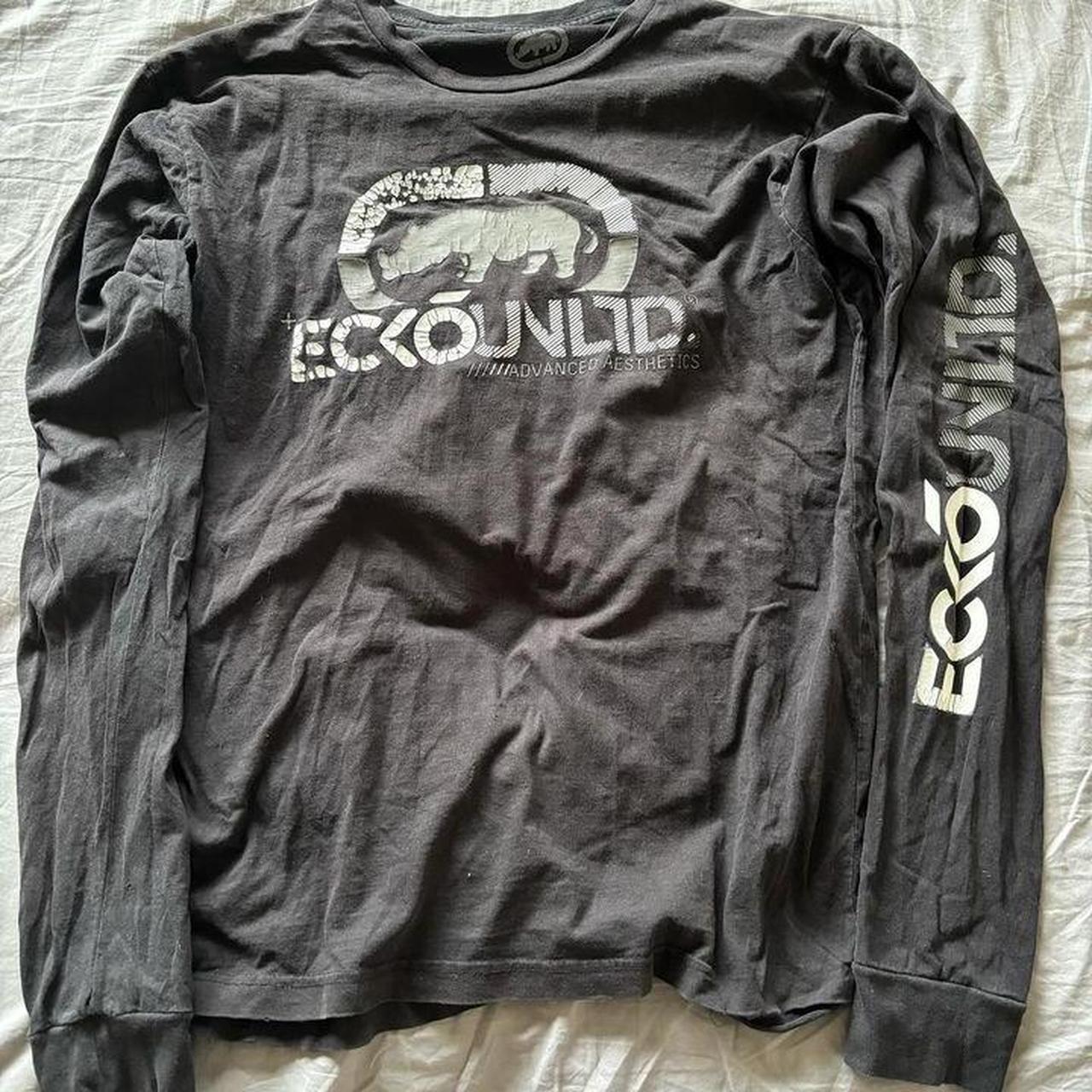 ecko long sleeve size L graphic falling off a bit... - Depop