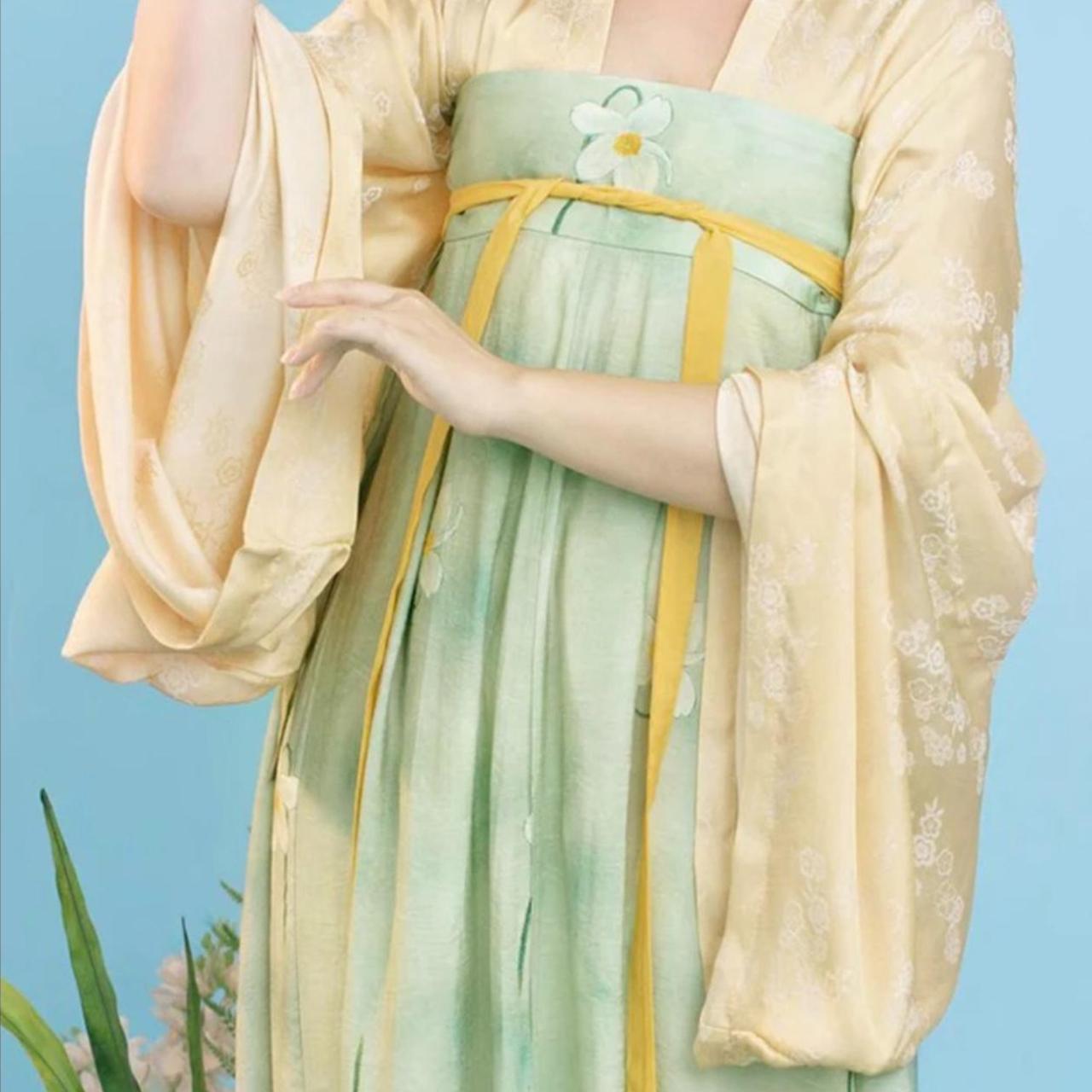 Ning Meng 柠檬 Lemon Fairy Tang Dynasty Qixiong Ruqun... | Depop