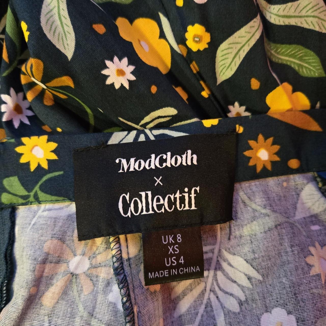 ModCloth x Collective Green Spring Floral 50s Circle... - Depop