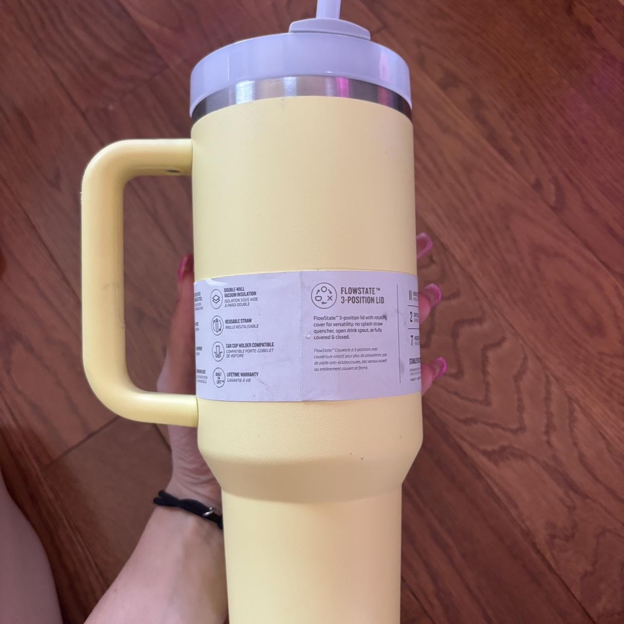 40oz yellow and blue Stanley Brand new slight... - Depop