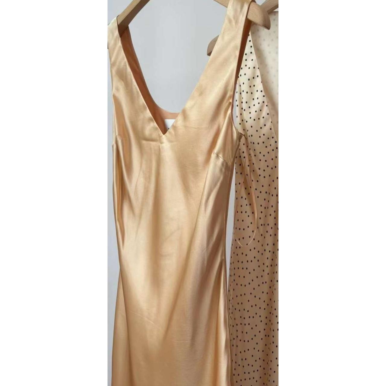 Reformation Lila silk mini dress in milla This is... - Depop